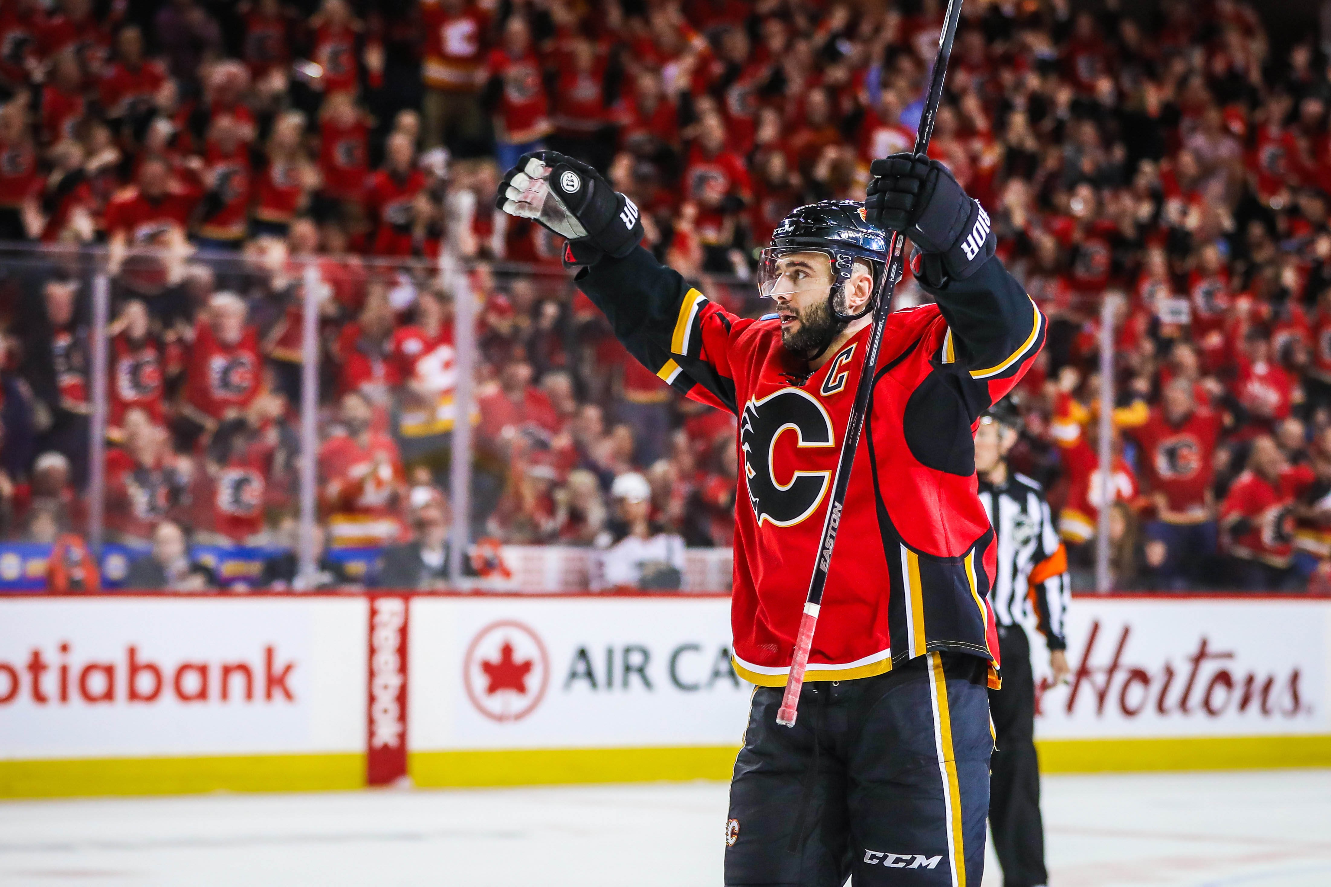 Mark Giordano nominated for Masterton Trophy by Calgary PHWA chapter