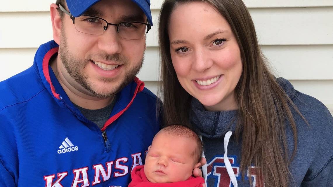 These KU fans had a reason to cheer for Devonté Graham even after the ...