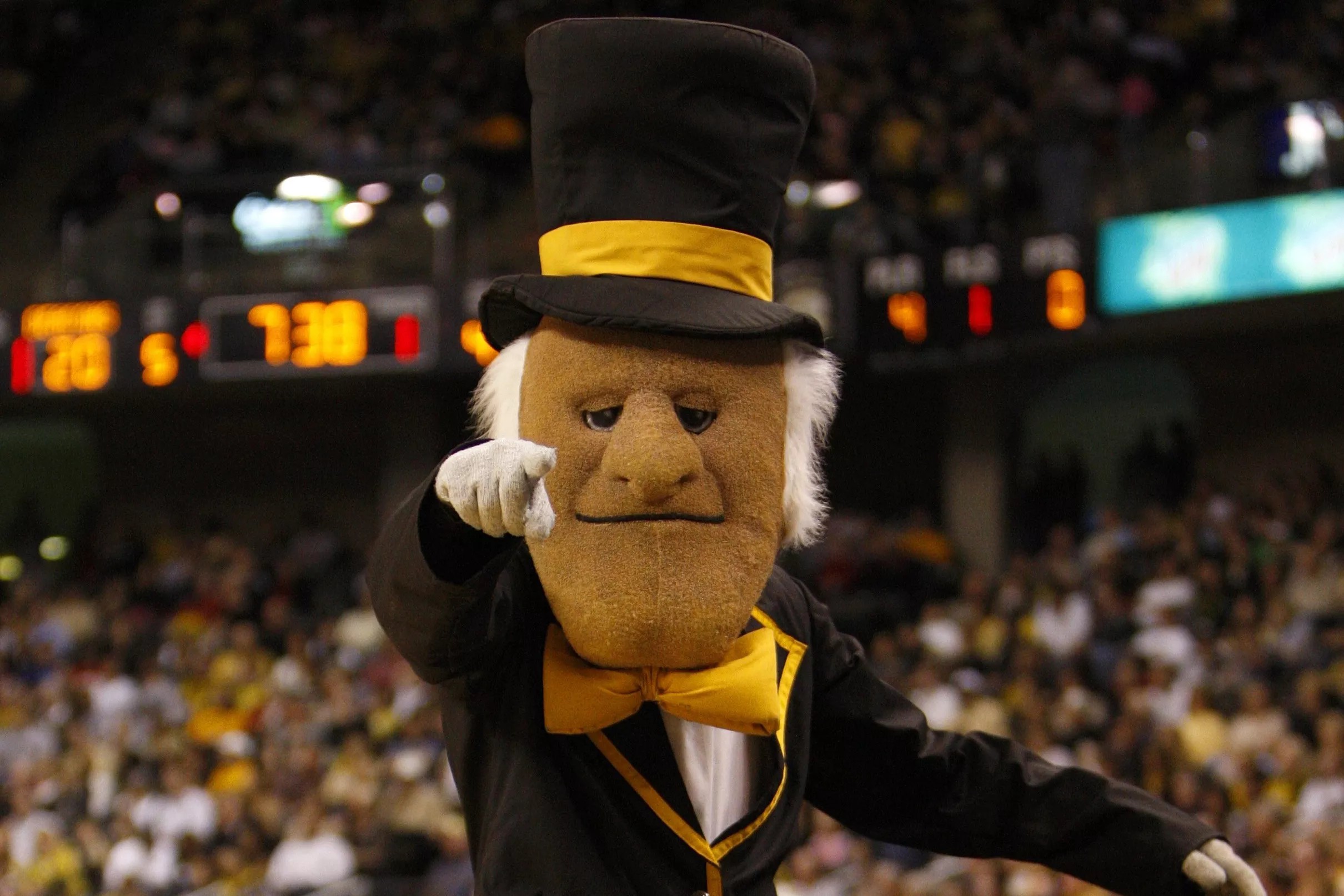 Help Wake Forest Alumnus Tom Haberstroh Raise Money for ALS Research