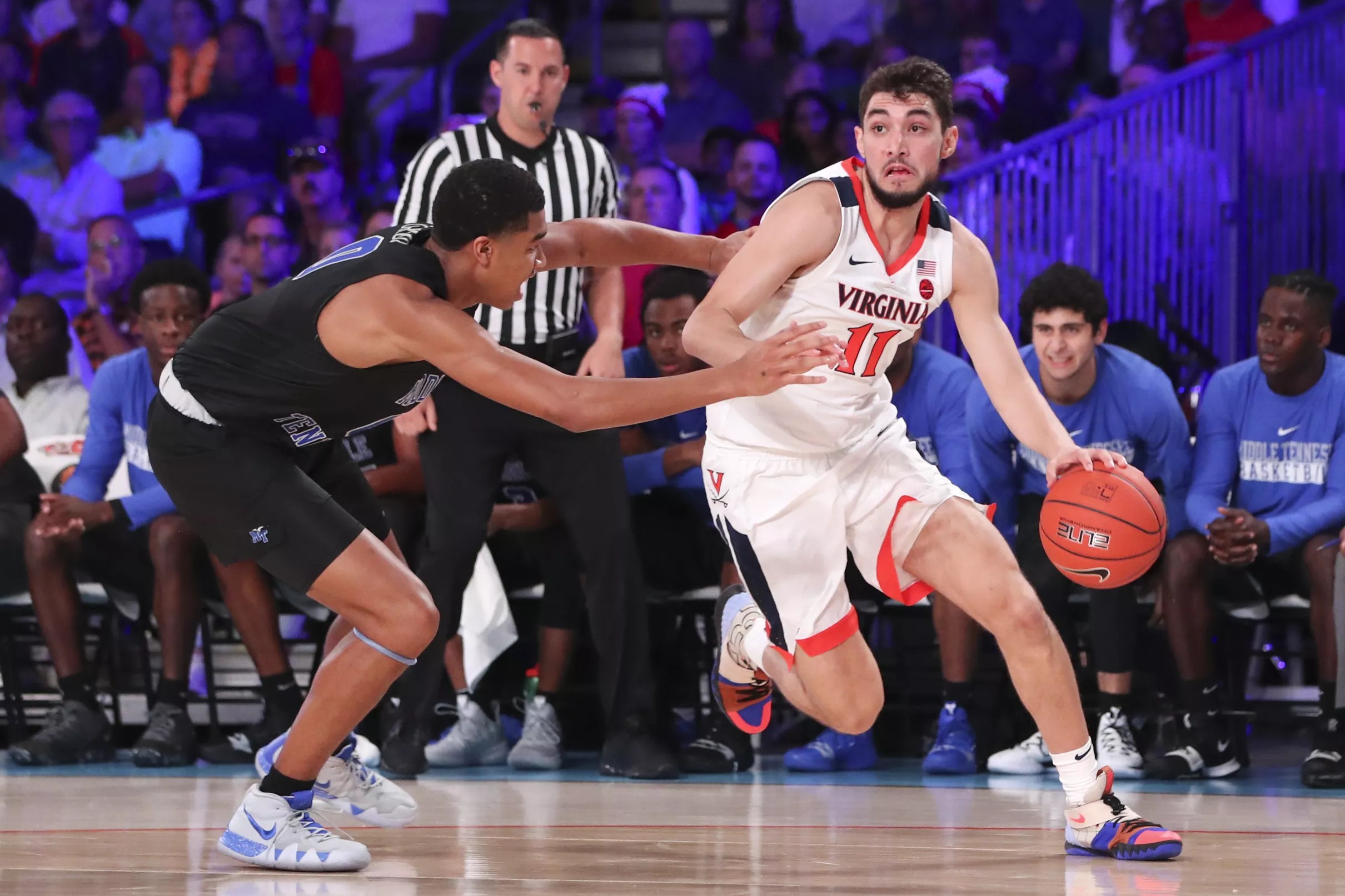 Battle 4 Atlantis: No. 4 Virginia moves on to the semifinals with 74-52 ...
