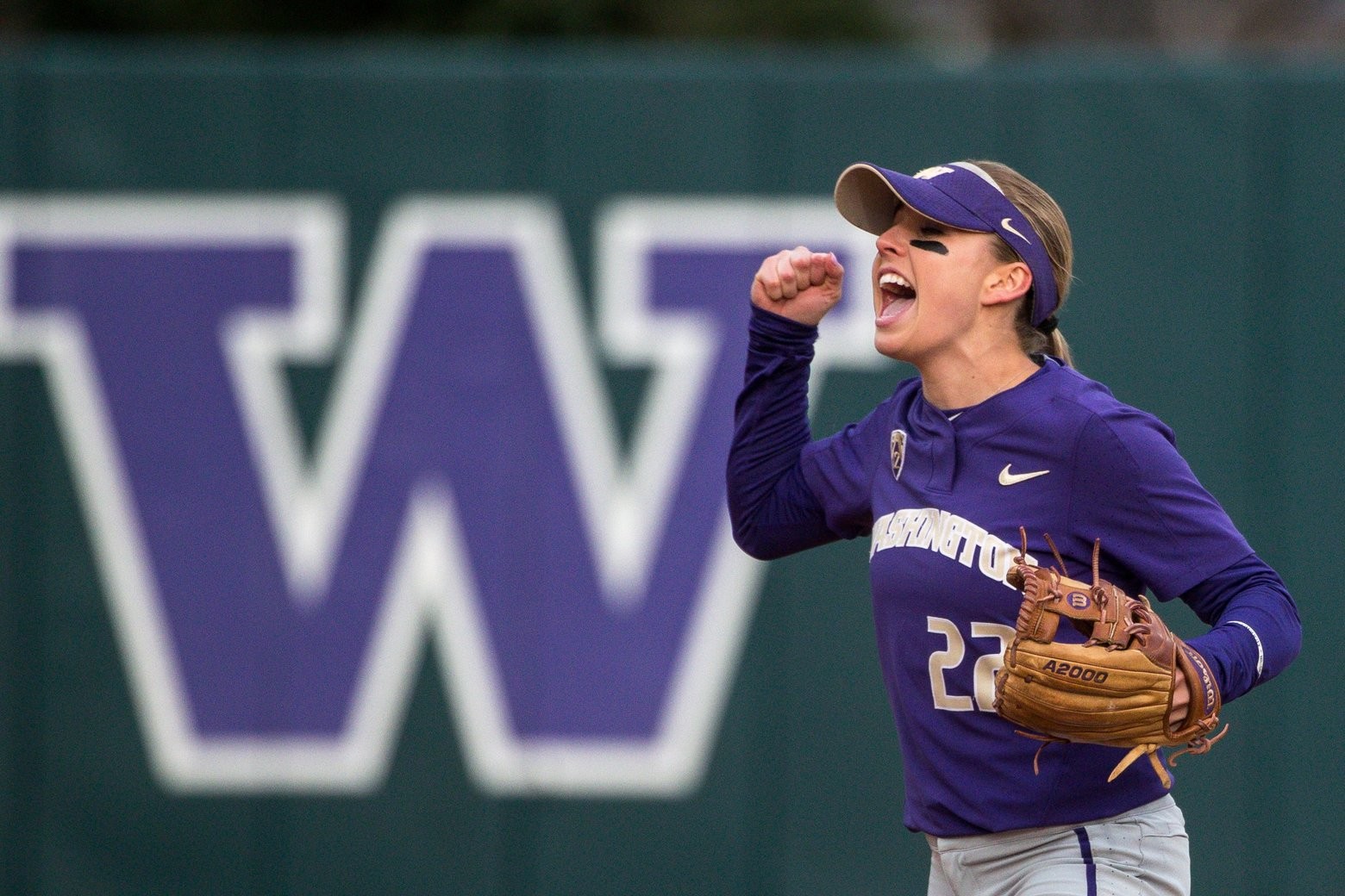 How a family’s dedication propelled Washington softball’s Sis Bates ...