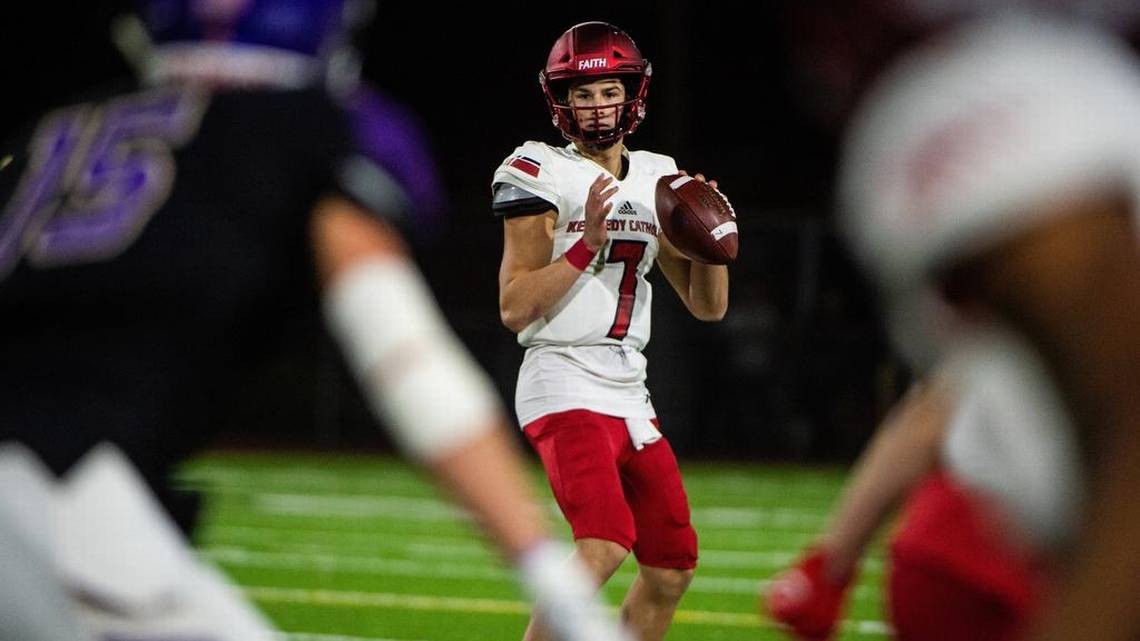 Kennedy Catholic QB Sam Huard commits to Huskies