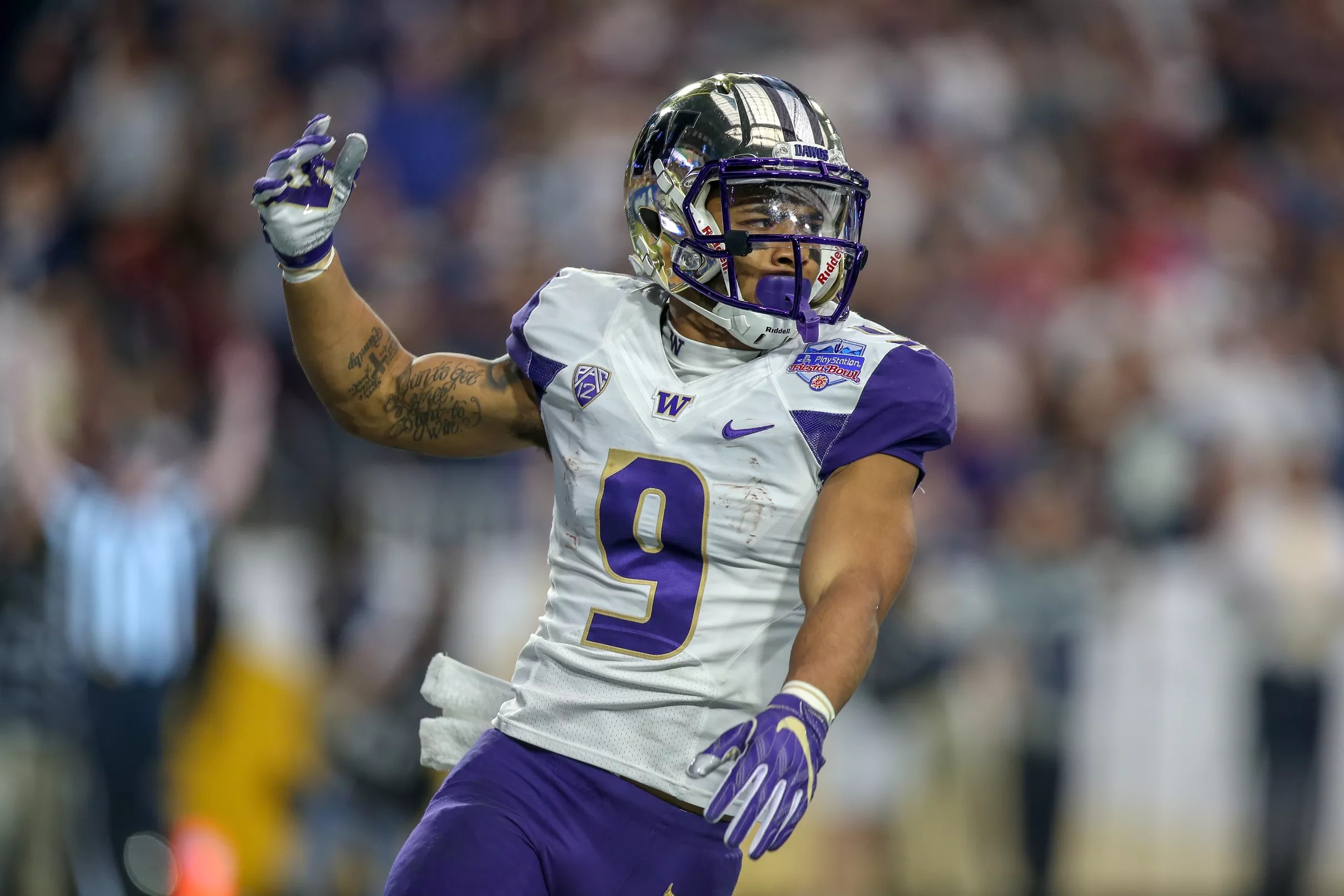 Myles Gaskin will come back for his senior year.