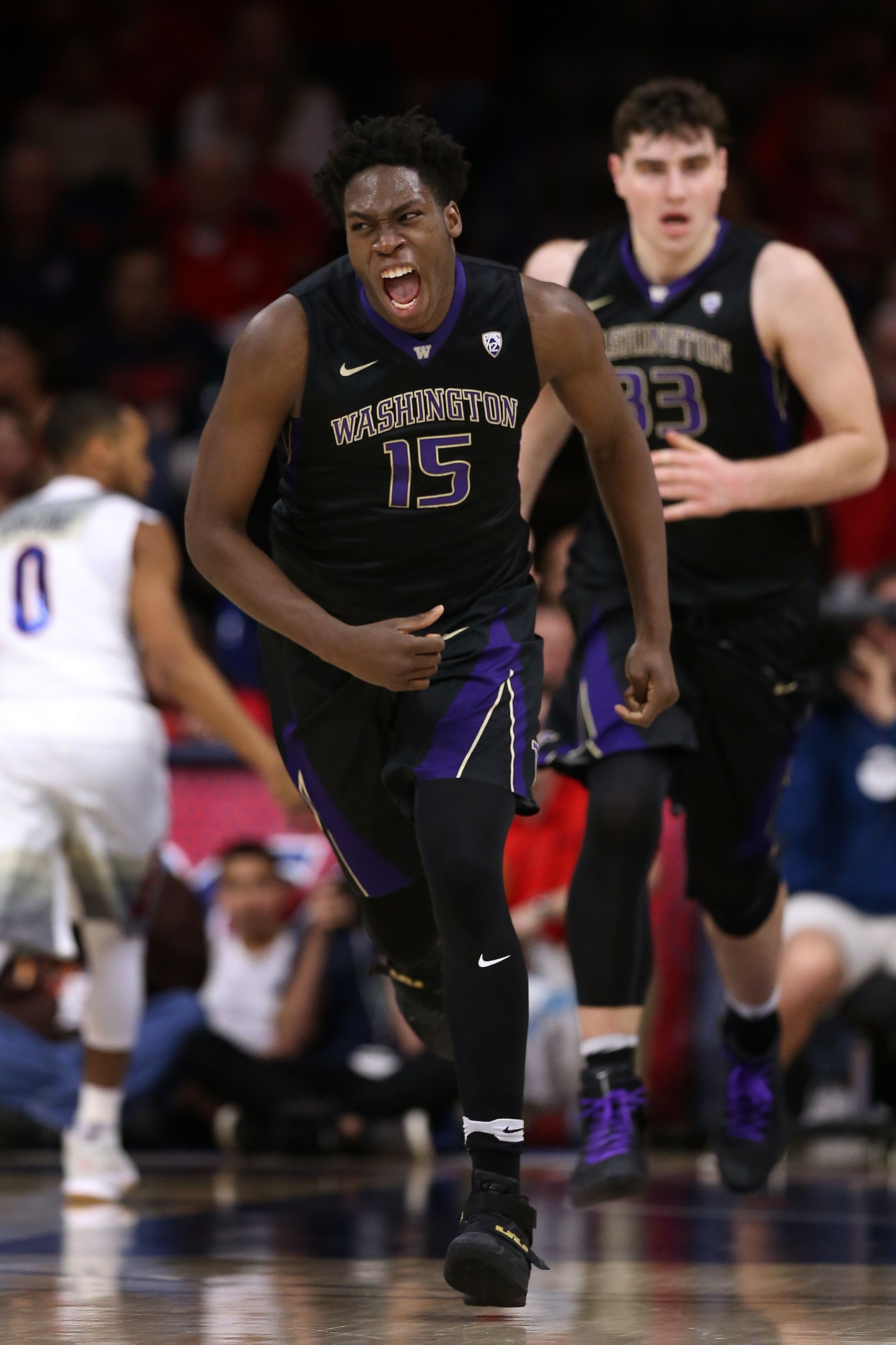 Washington Basketball: The Huskies visit the Oregon Trail