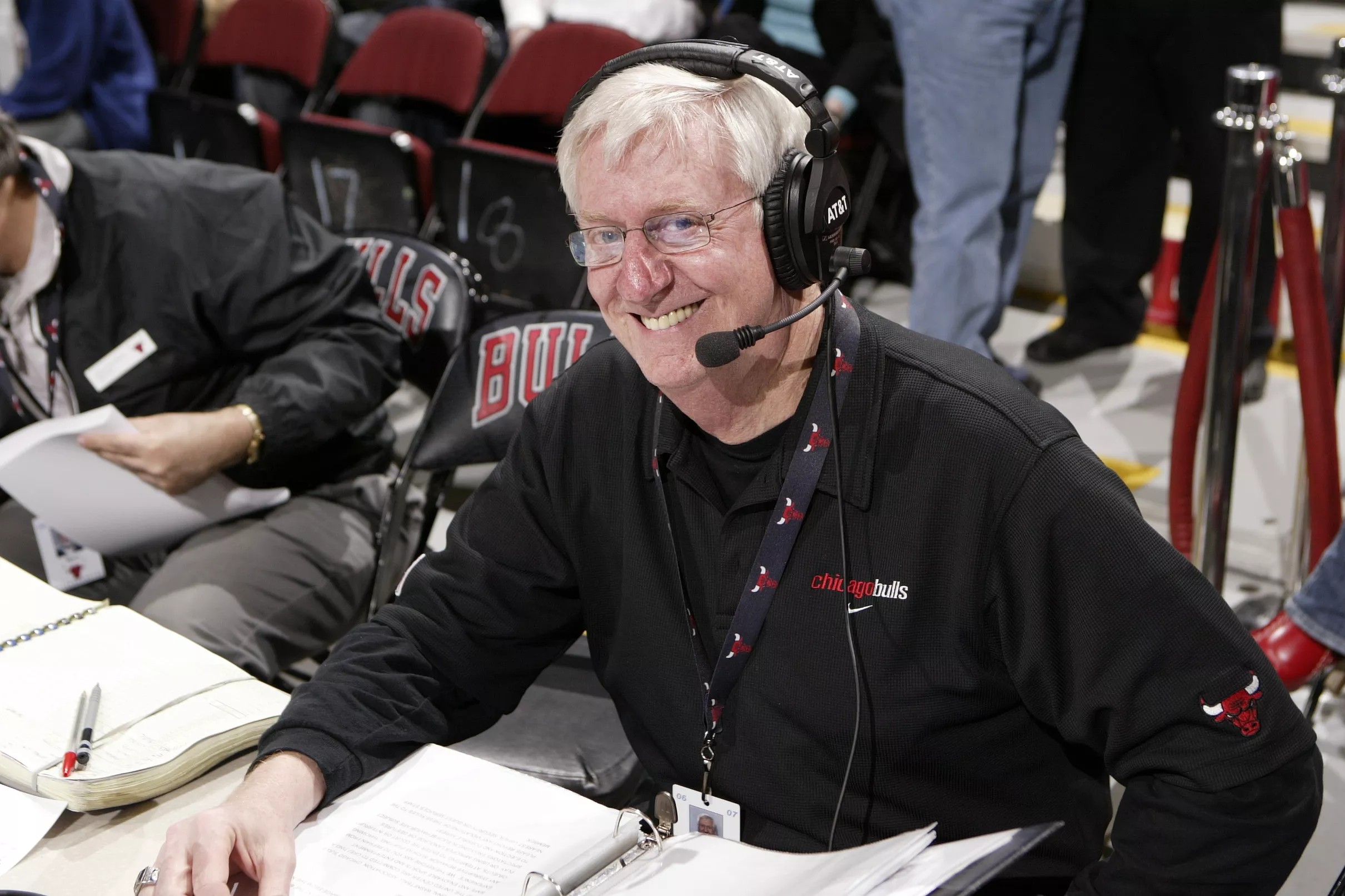 Longtime Bulls PA announcer Tommy Edwards reflects on career before ...
