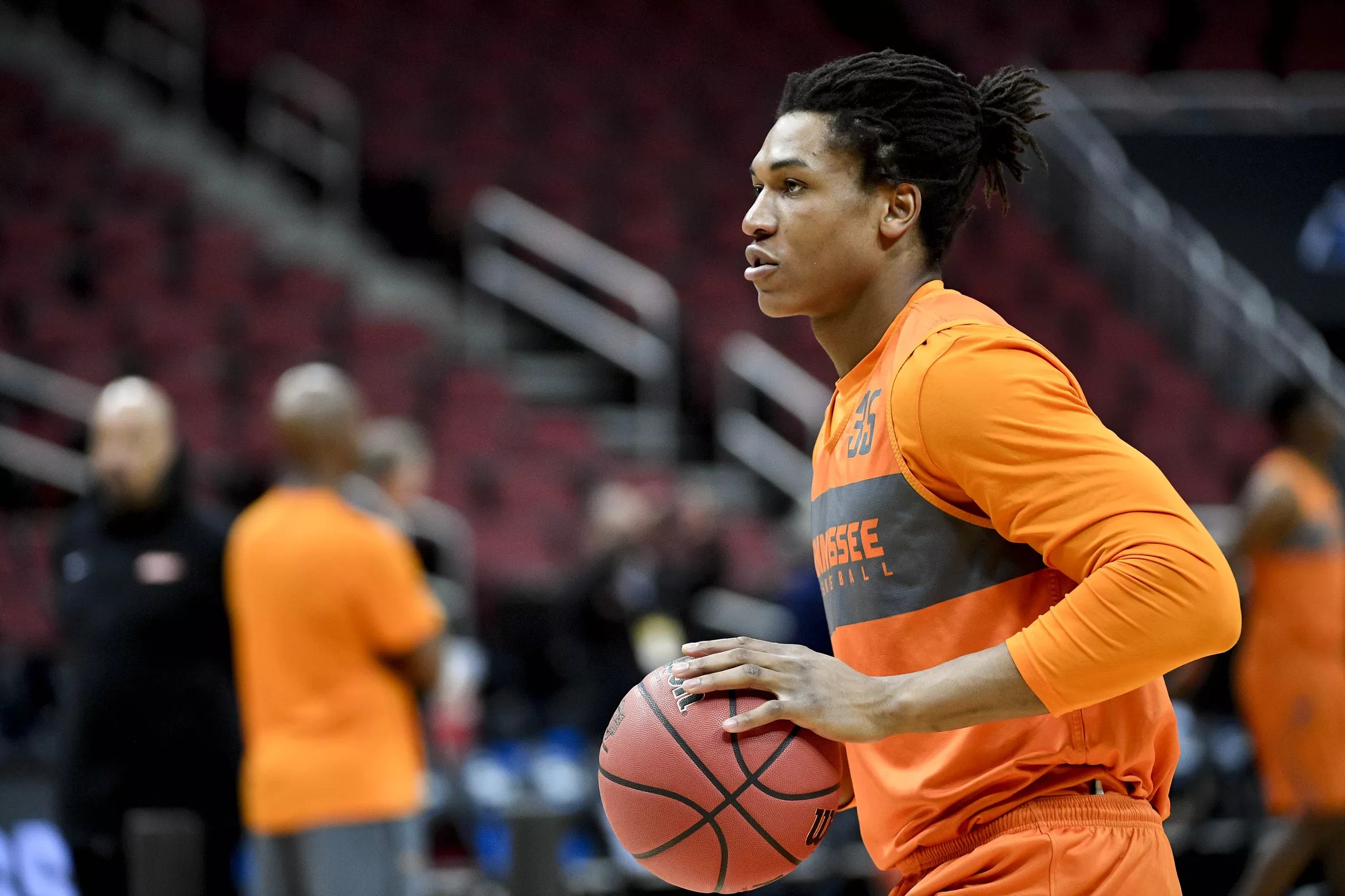 Tennessee Basketball: Three Vols who have to make a jump over the offseason