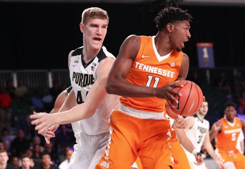 Kyle Alexander Is The Key To Tennessee's Postseason Success