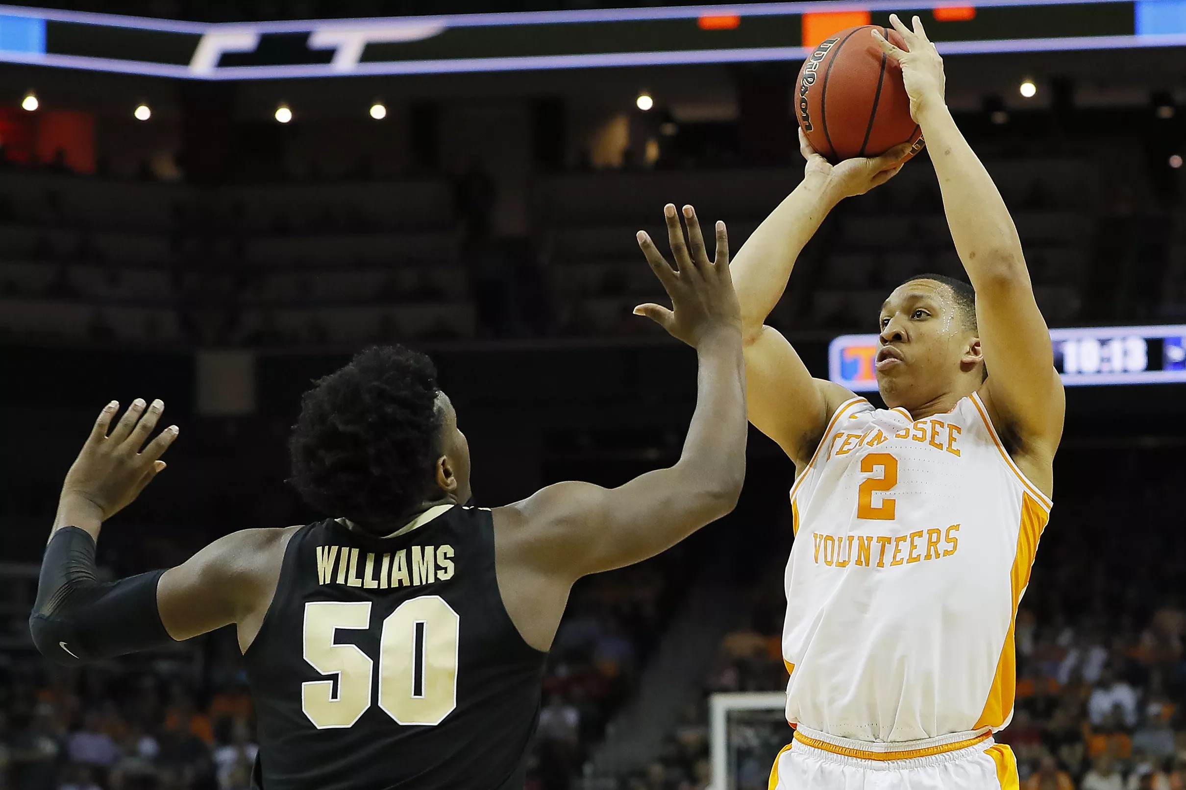 Grant Williams announces he will remain in 2019 NBA Draft