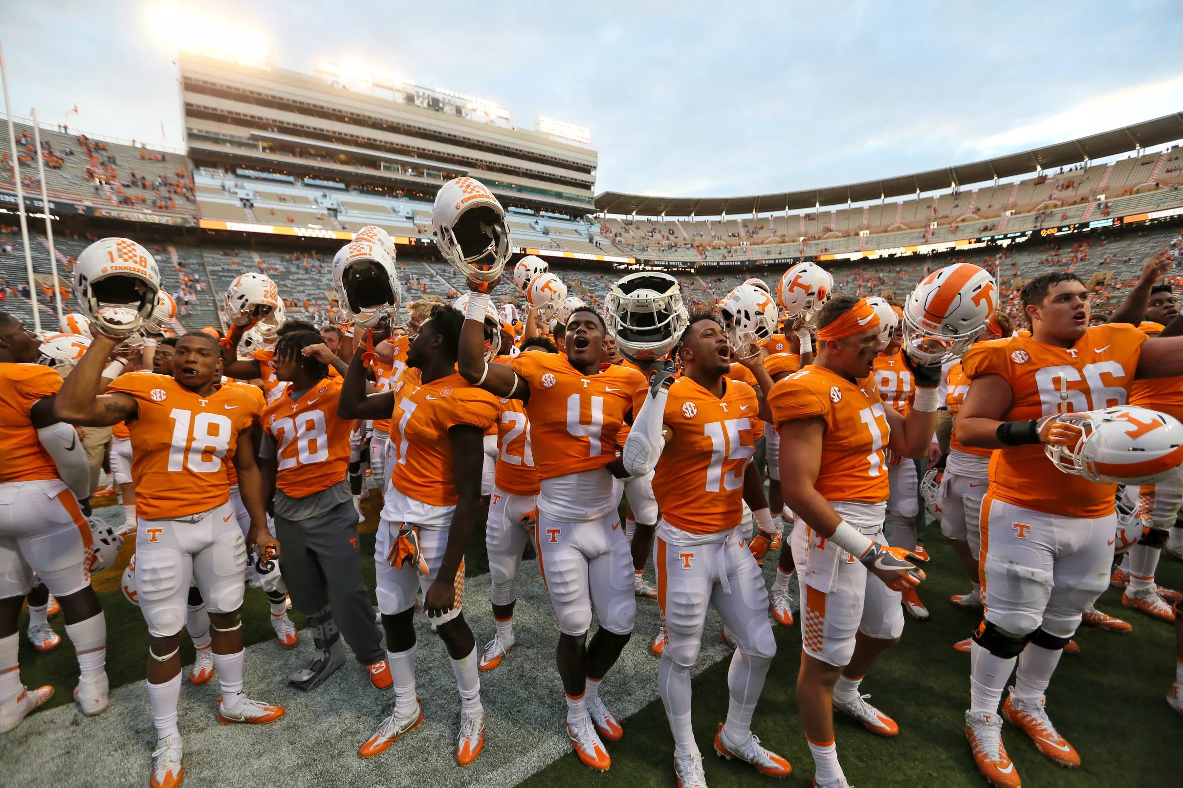 Tennessee Football: Butch Jones rules three Vols out against Florida