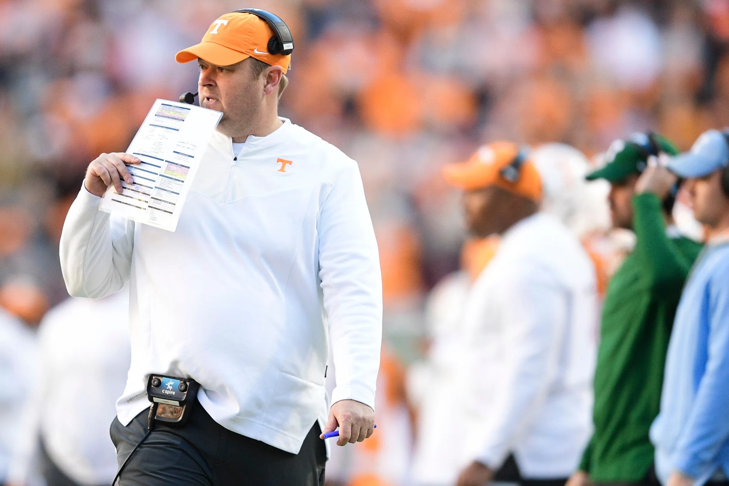 Tight end Jordan Allen enters transfer portal