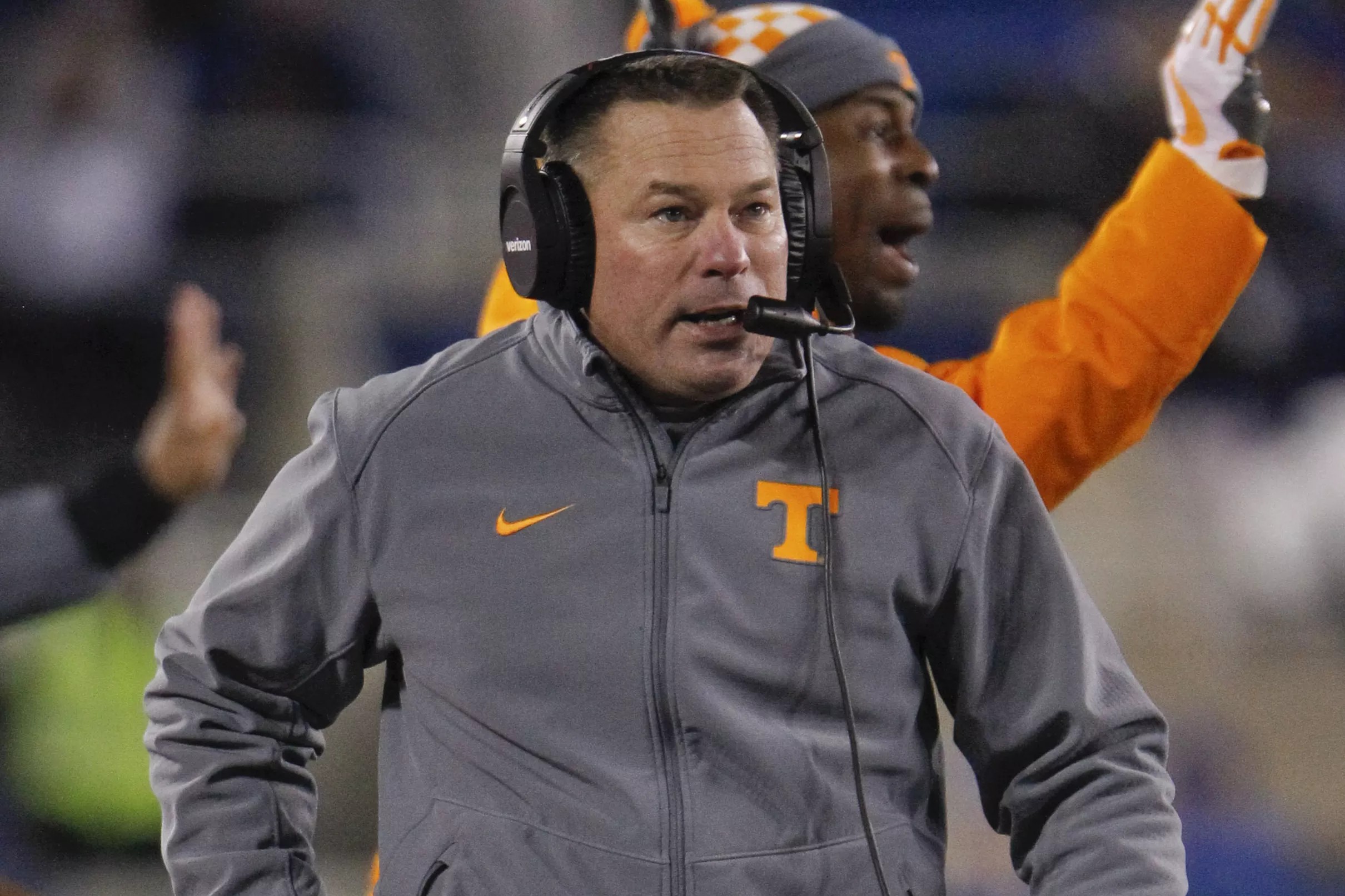 Report: Butch Jones safe for at least another week at Tennessee
