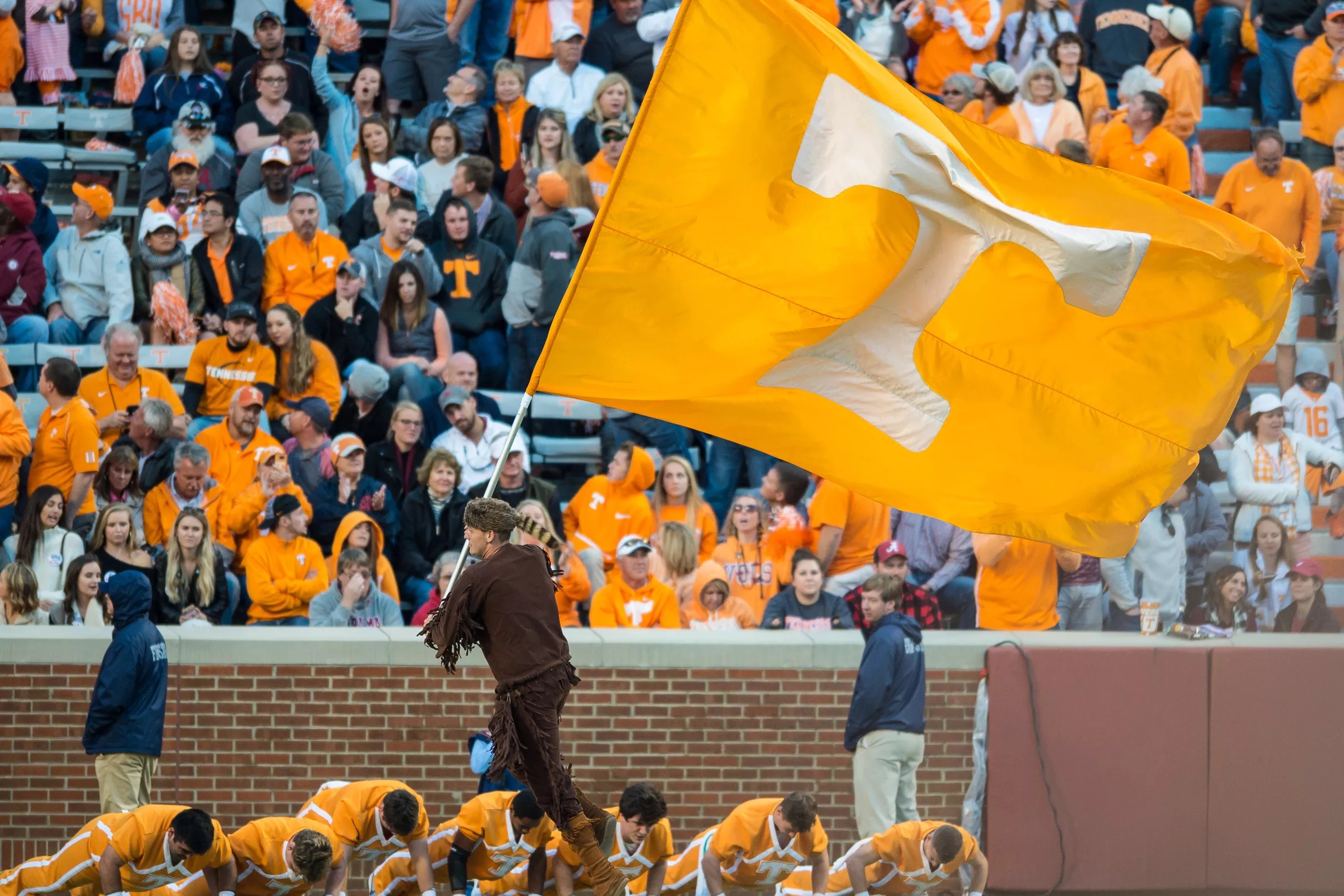 Four-star, top 200 prospect Dominic Bailey commits to Tennessee