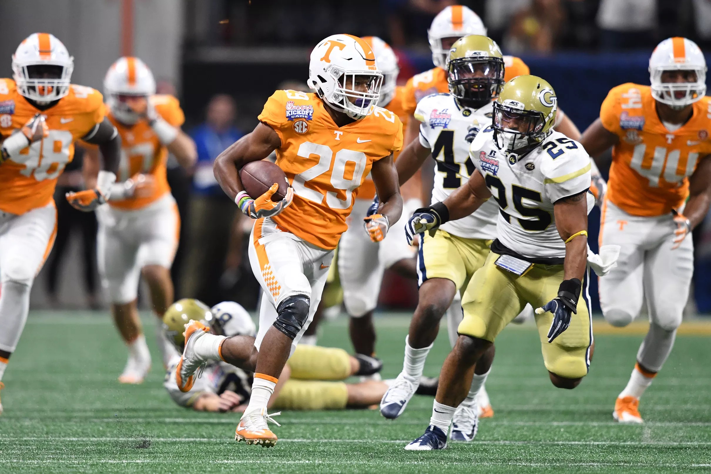 Tennessee Football: Butch Jones updates Dormady, Guarantano and Injuries