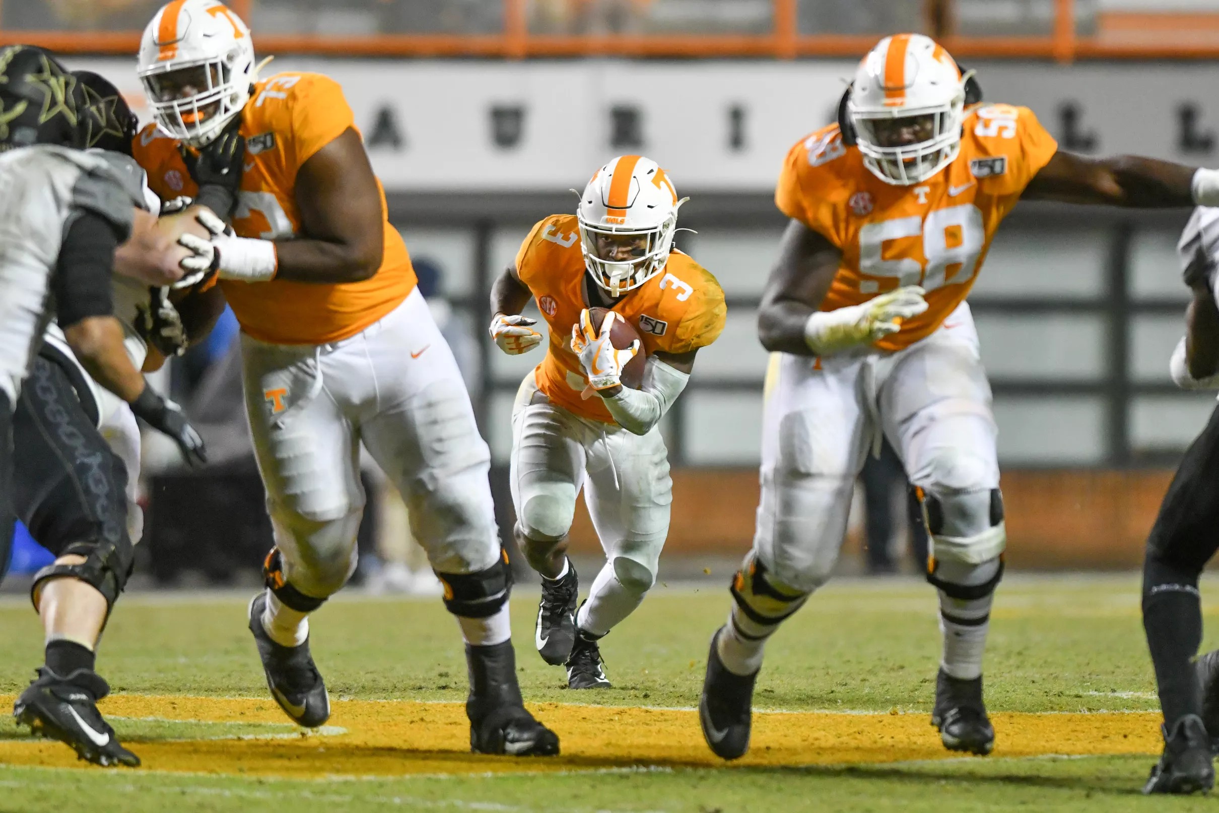 Eric Gray runs wild, breaks records against Vanderbilt