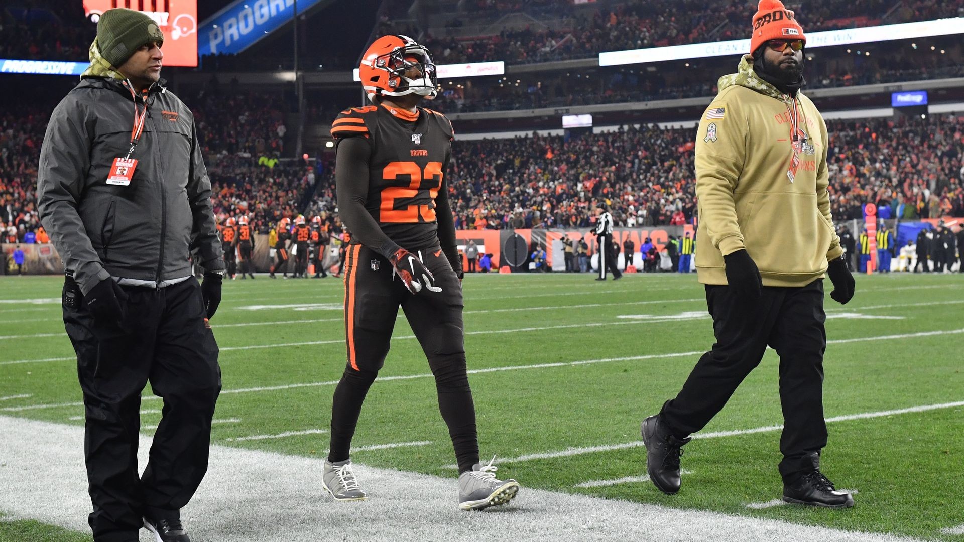 Cleveland Browns: What's the deal with Damarious Randall?