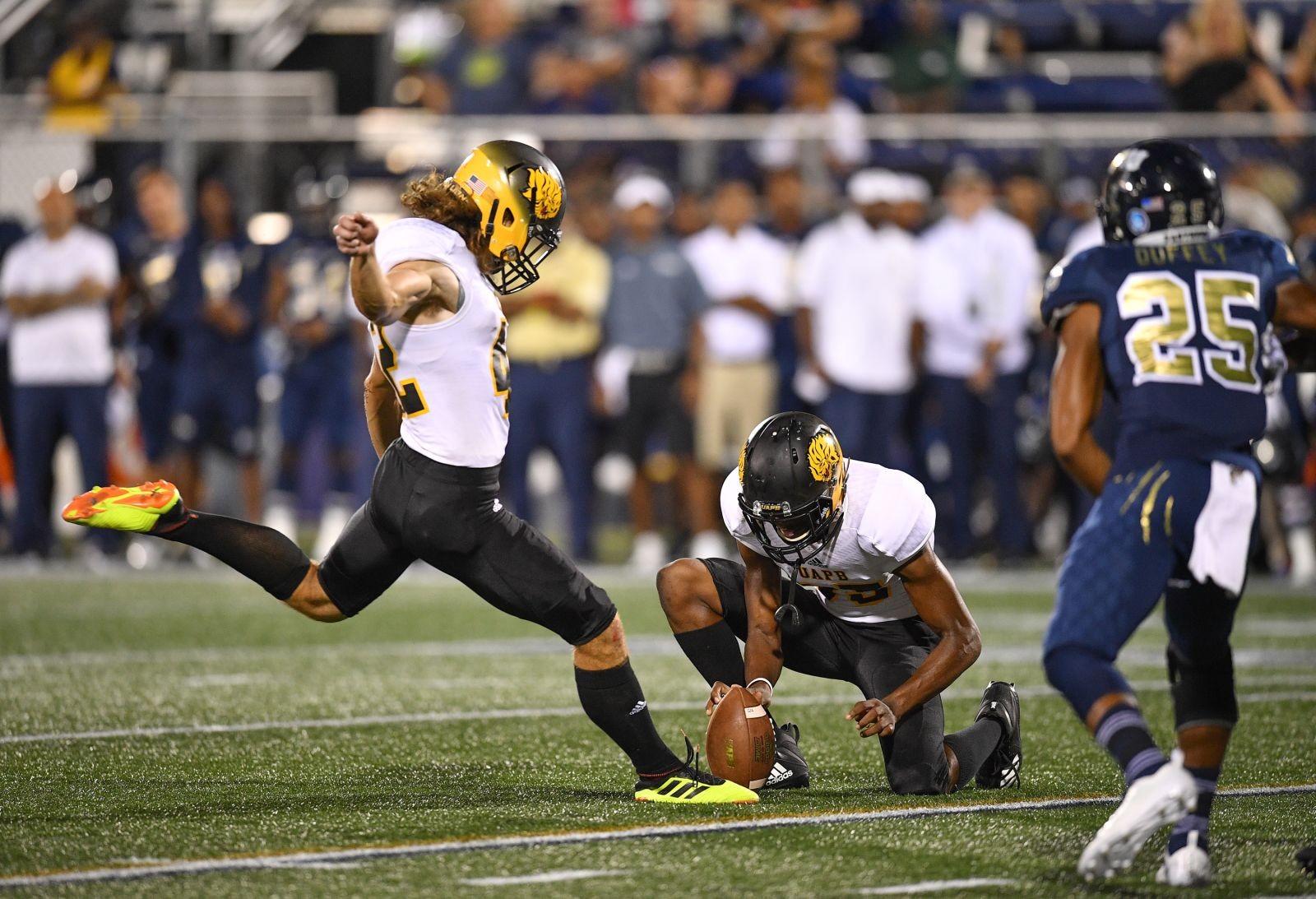 Cleveland Browns: 3 Free agent kickers to consider amid struggles