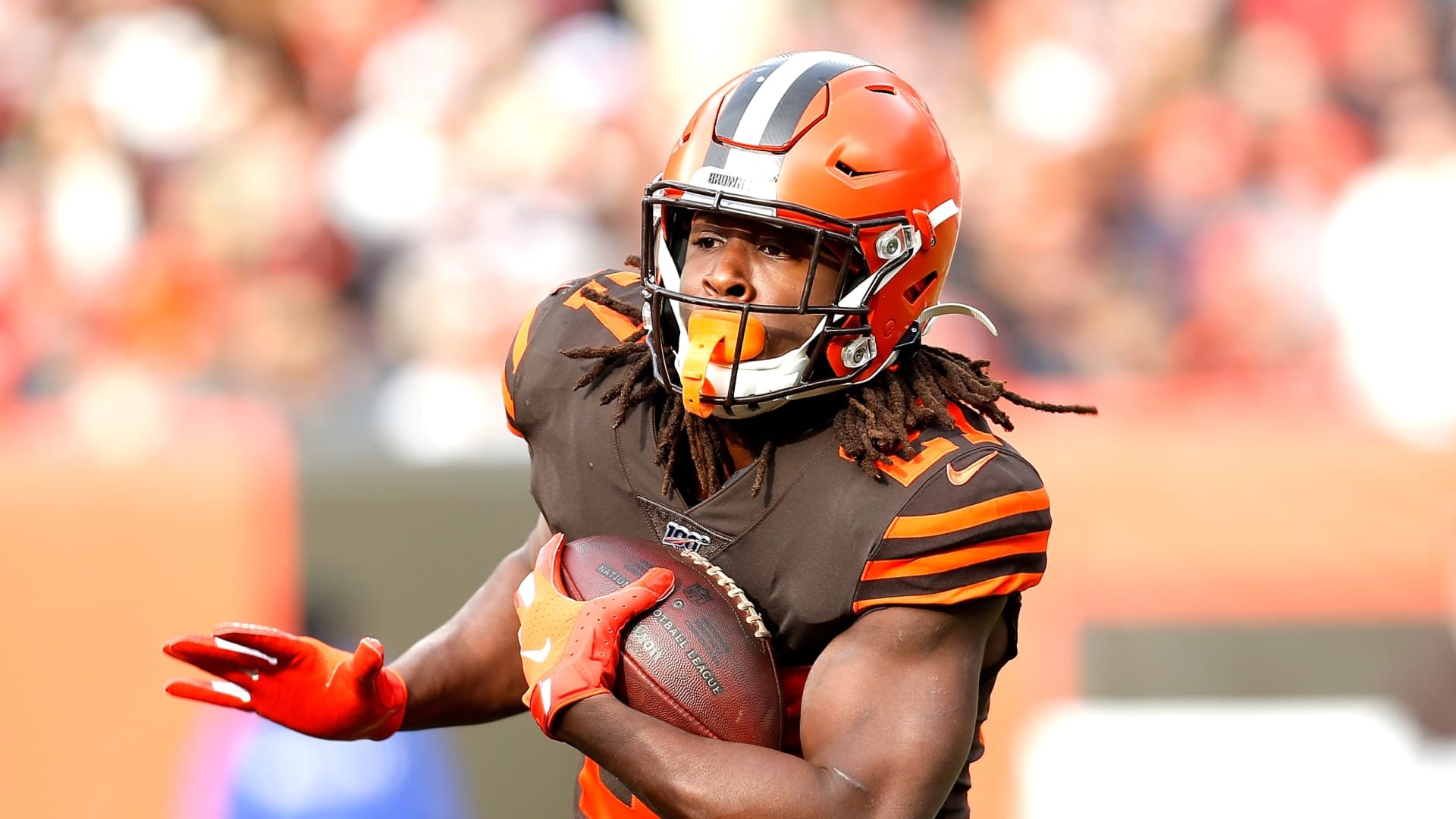 Cleveland Browns score a win by tendering Kareem Hunt