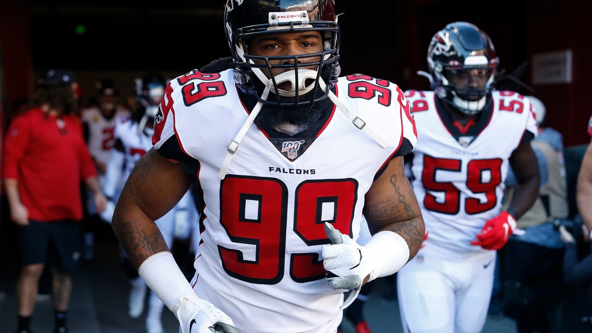 Cleveland Browns sign veteran defensive end Adrian Clayborn