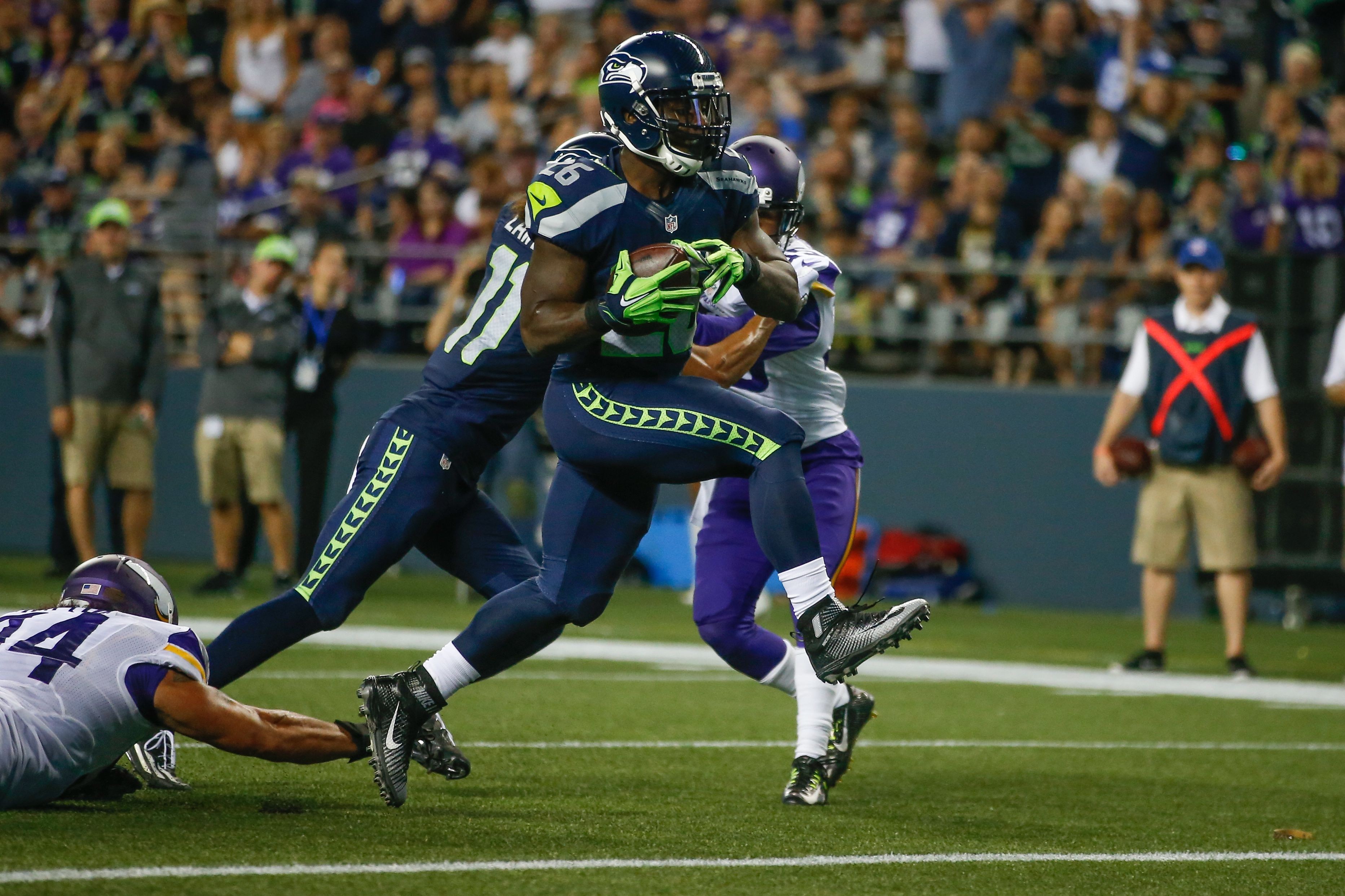 Texans tried to add defensive tackle, sign a running back