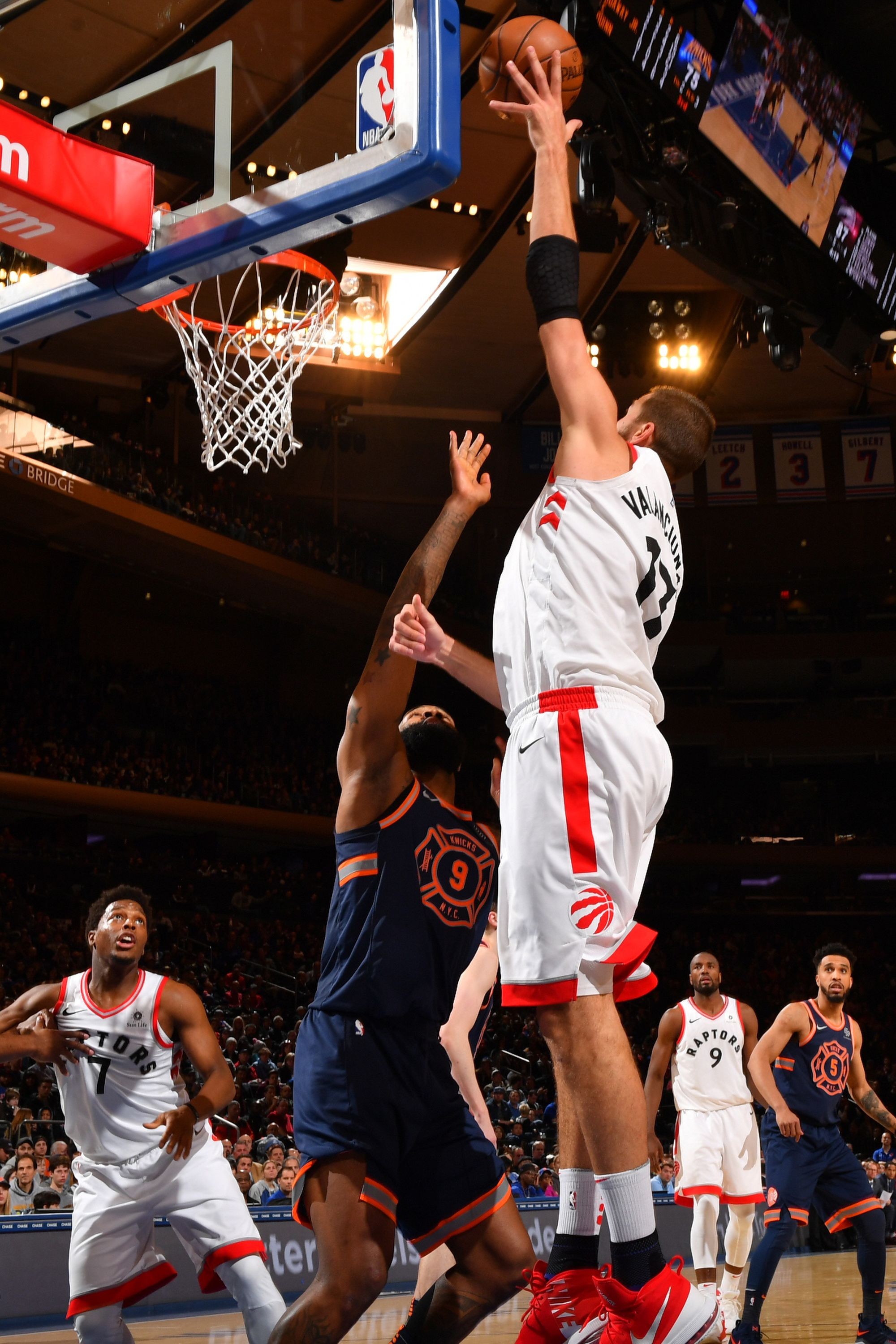 Raptors 132 – Knicks 105: Piling up the points