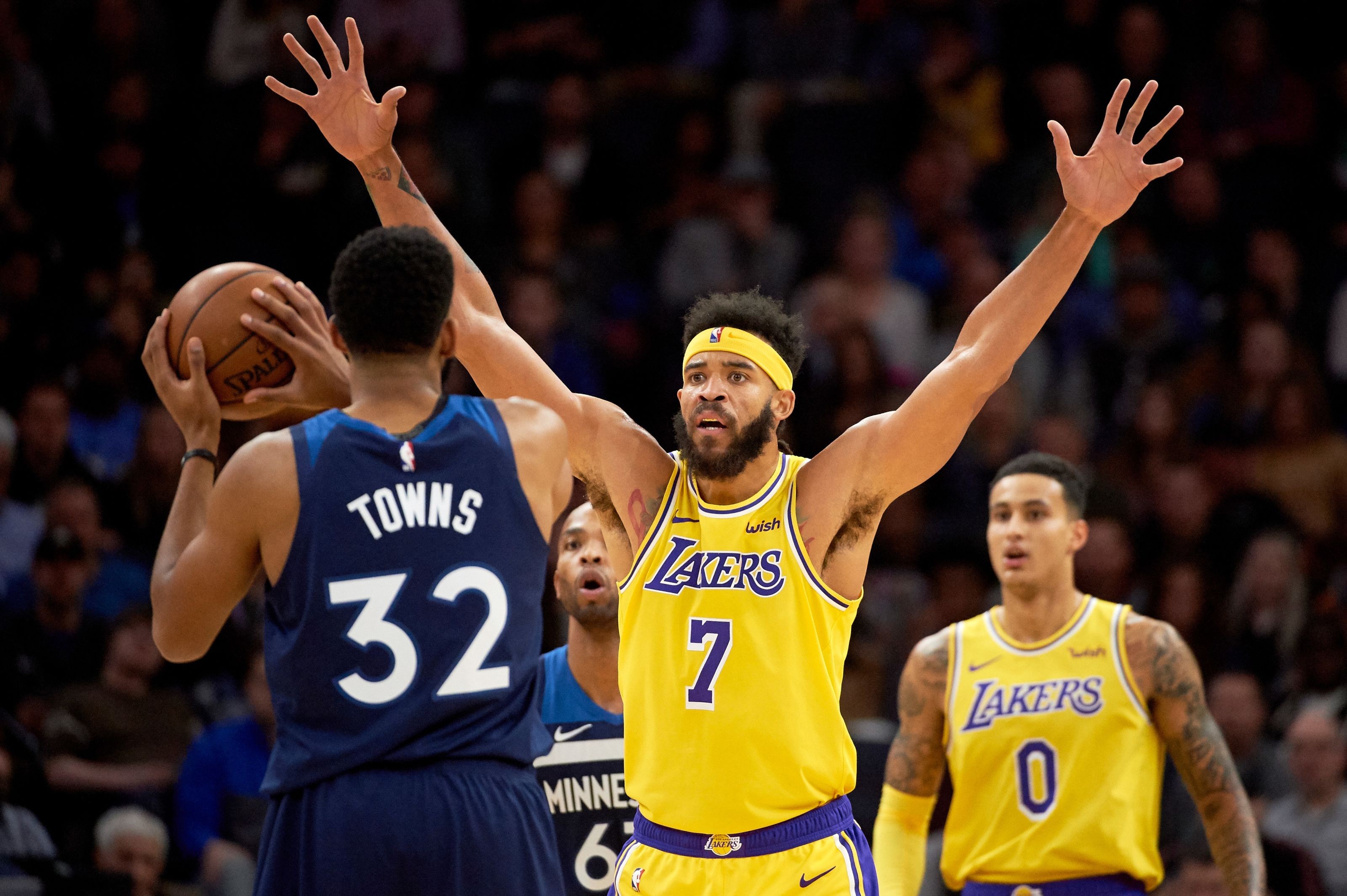 Los Angeles Lakers: 3 Tips to improve things on the defensive end