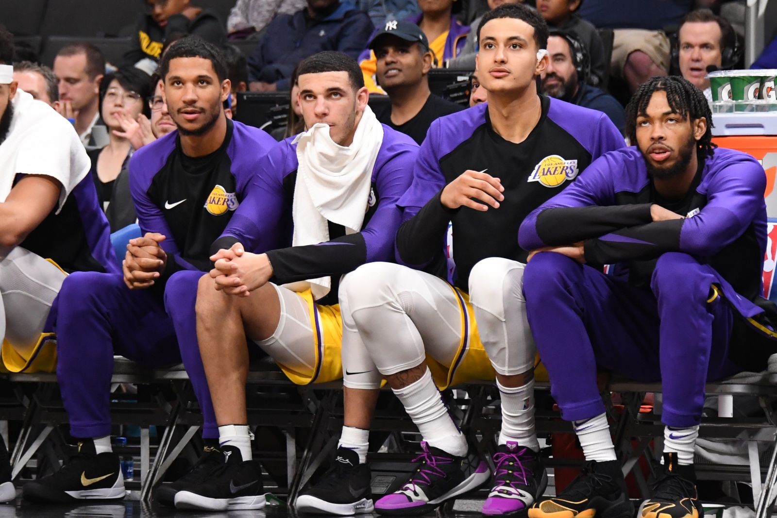 Los Angeles Lakers bench playing well to begin 2018-19