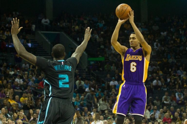 Lakers vs Hornets Preview: 10 Losses or 10 Wins