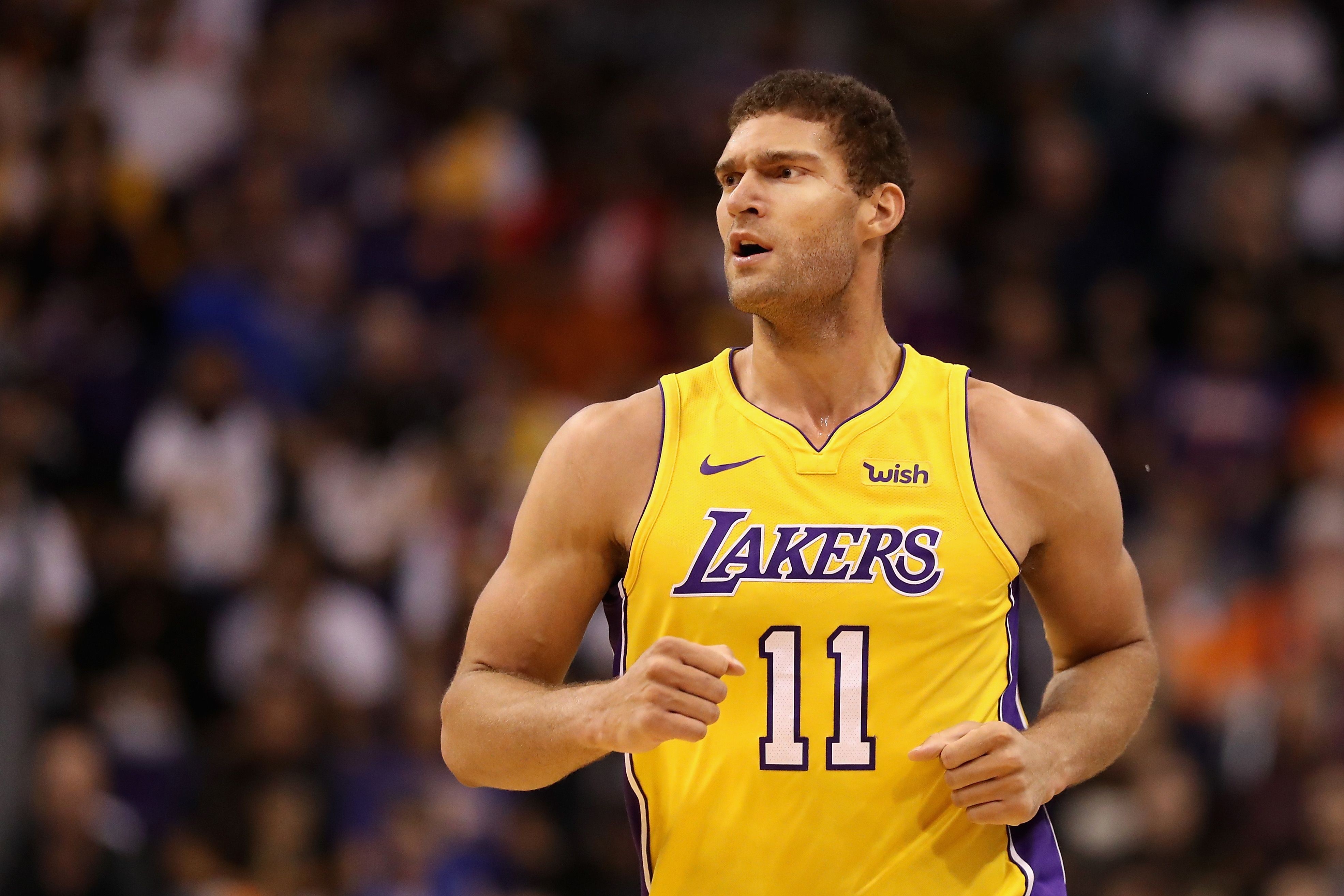 Los Angeles Lakers: Brook Lopez providing great example for younger ...