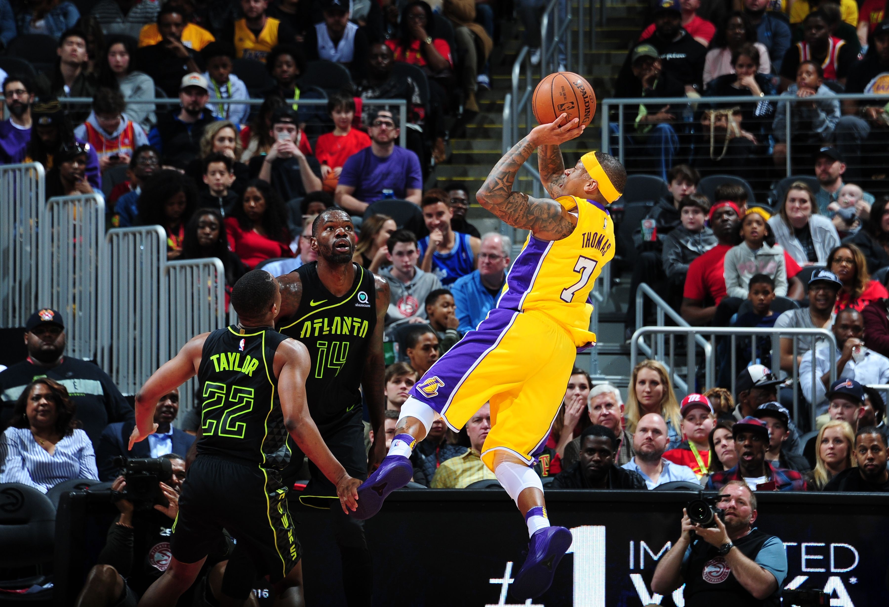 Los Angeles Lakers: Isaiah Thomas weighs in on jump shot of Lonzo Ball