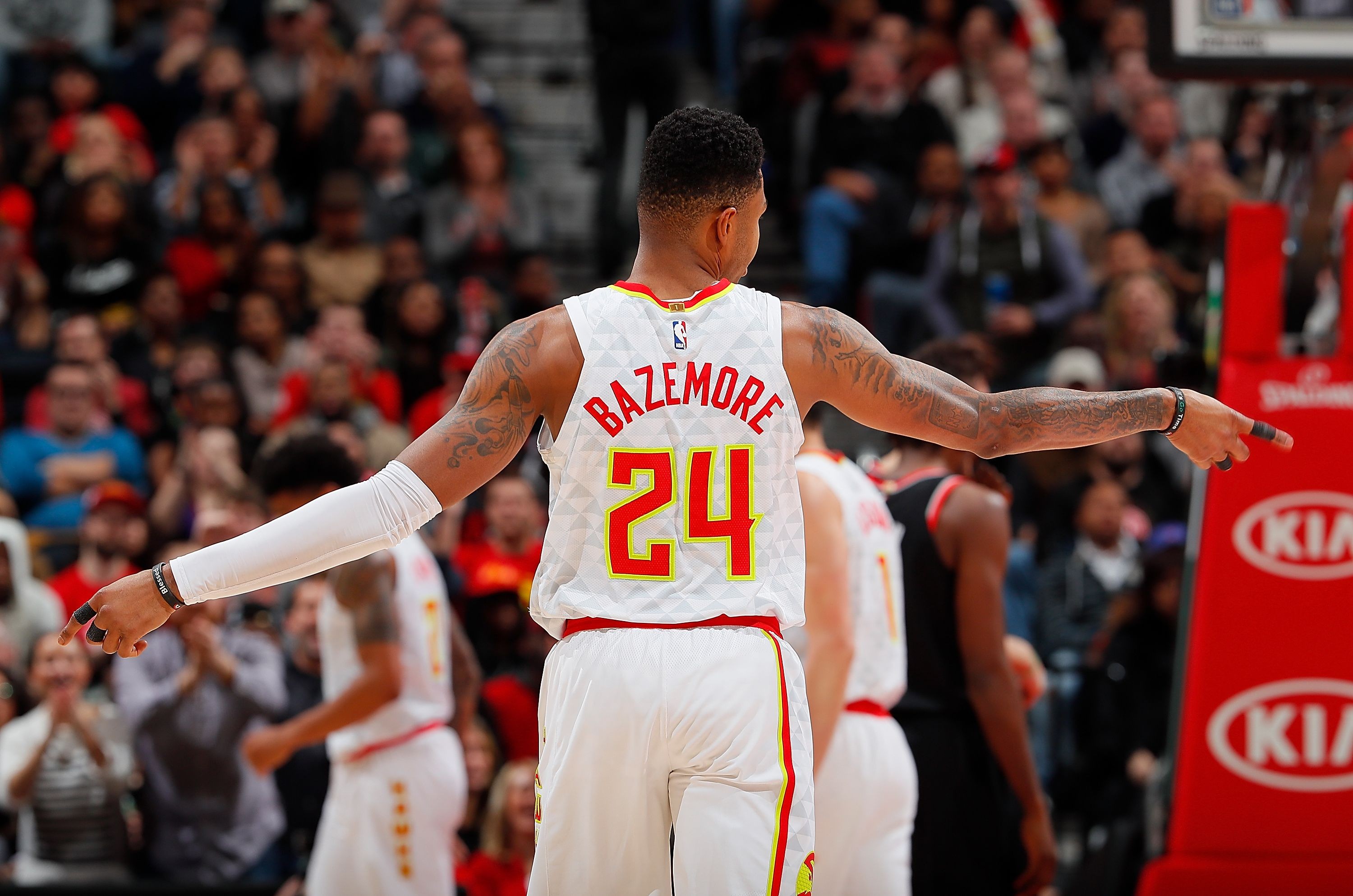 Hawks’ Strong Team Effort Defeats Blazers