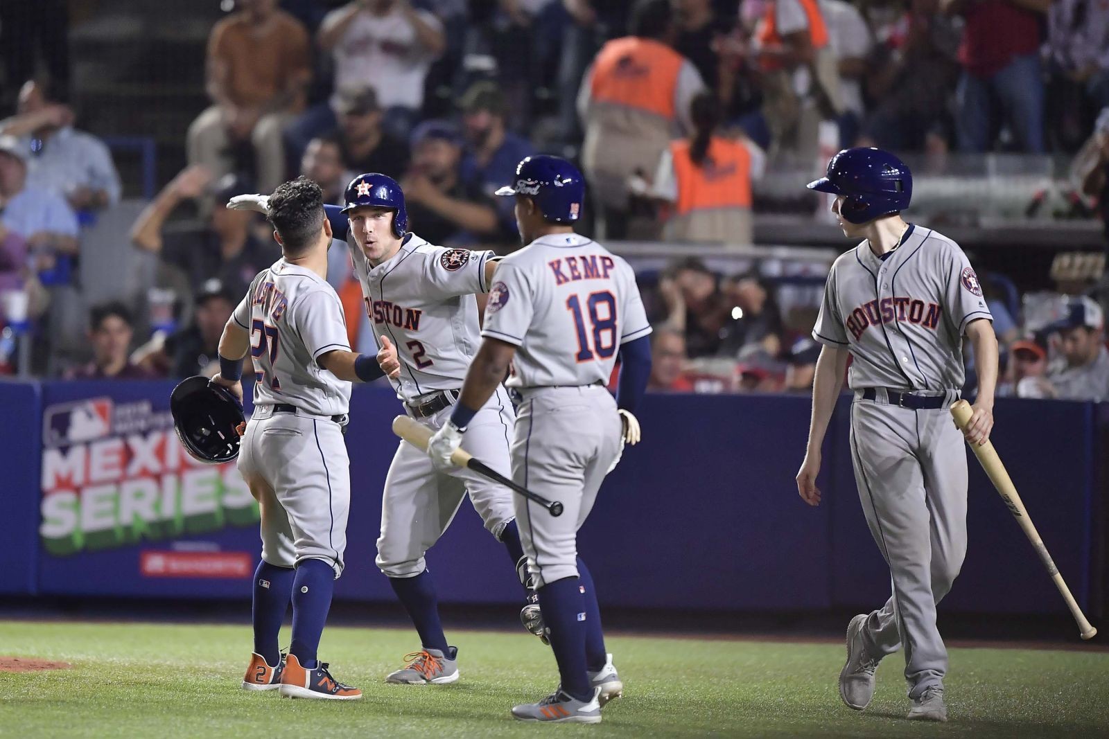 Astros’ bats flourish in Monterrey, Mexico for 14-2 victory