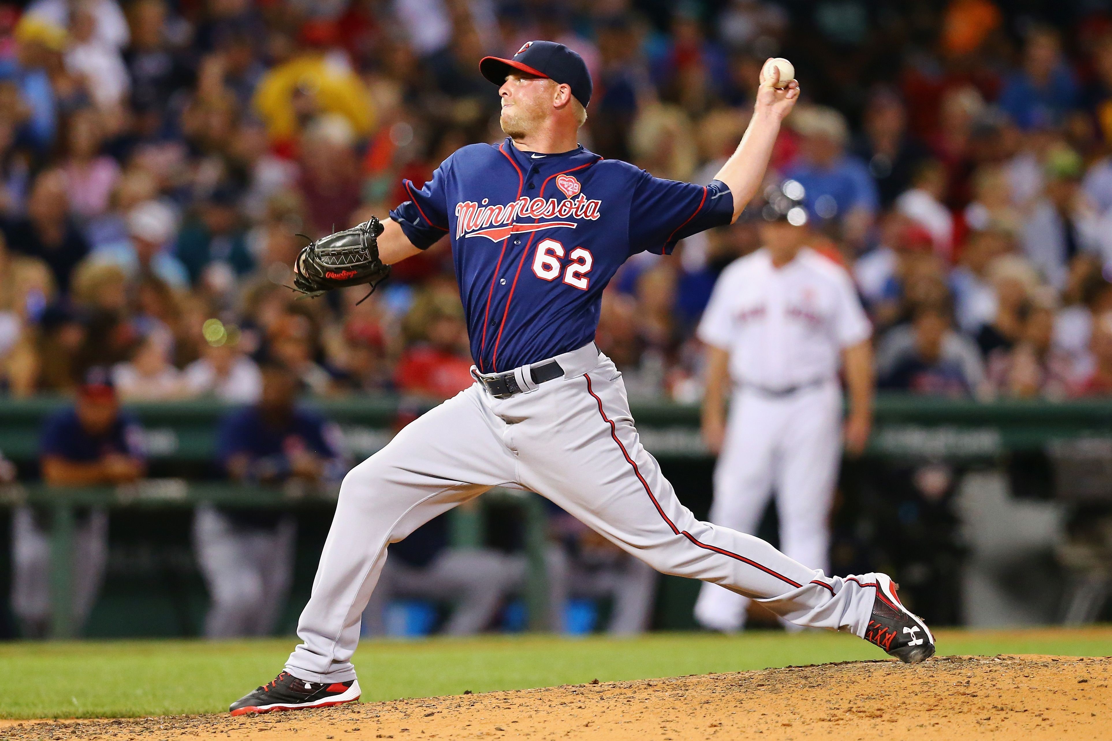 Astros claim left-hander Buddy Boshers from the Twins