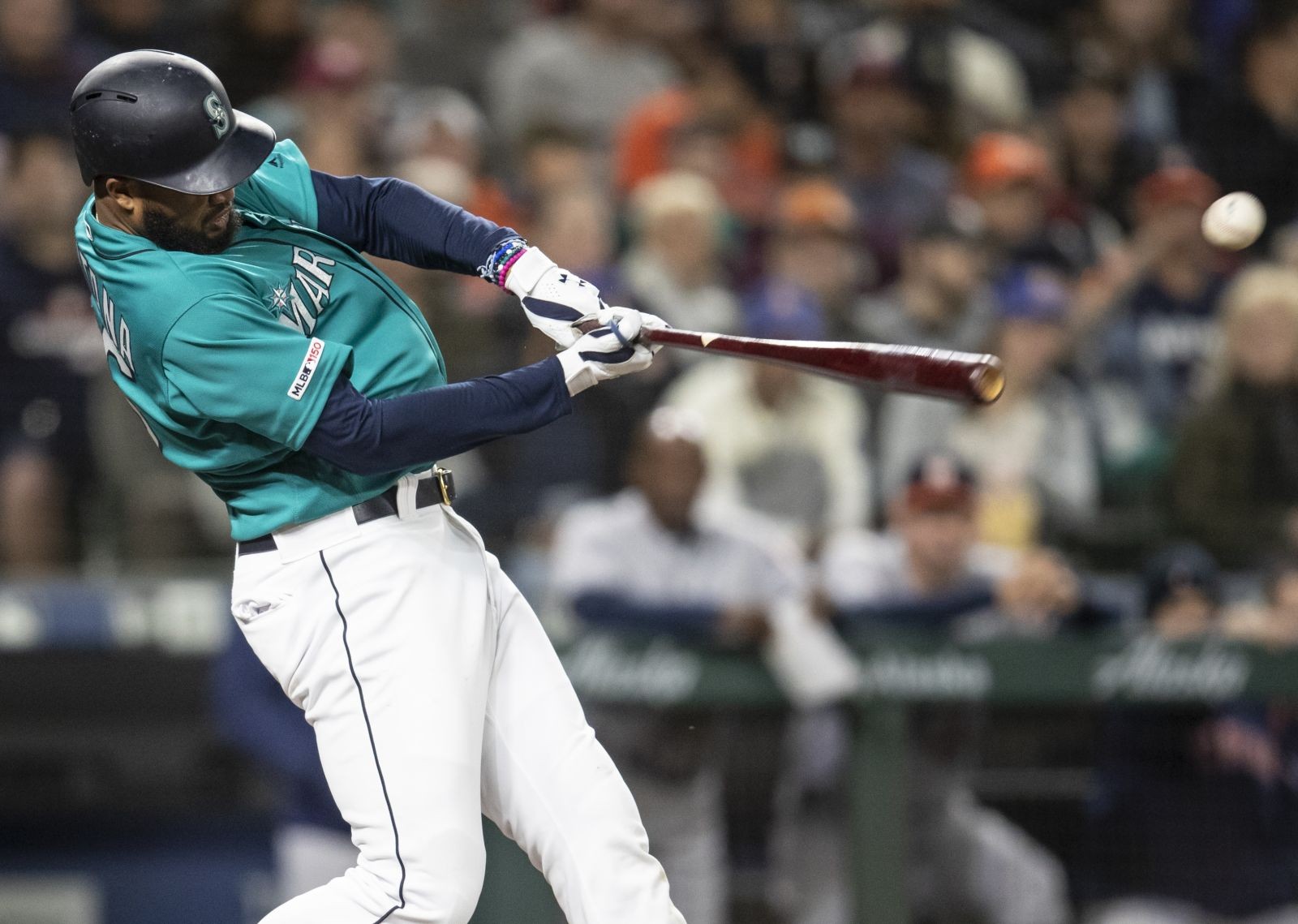 How Domingo Santana compares to other Mariners’ left fielders