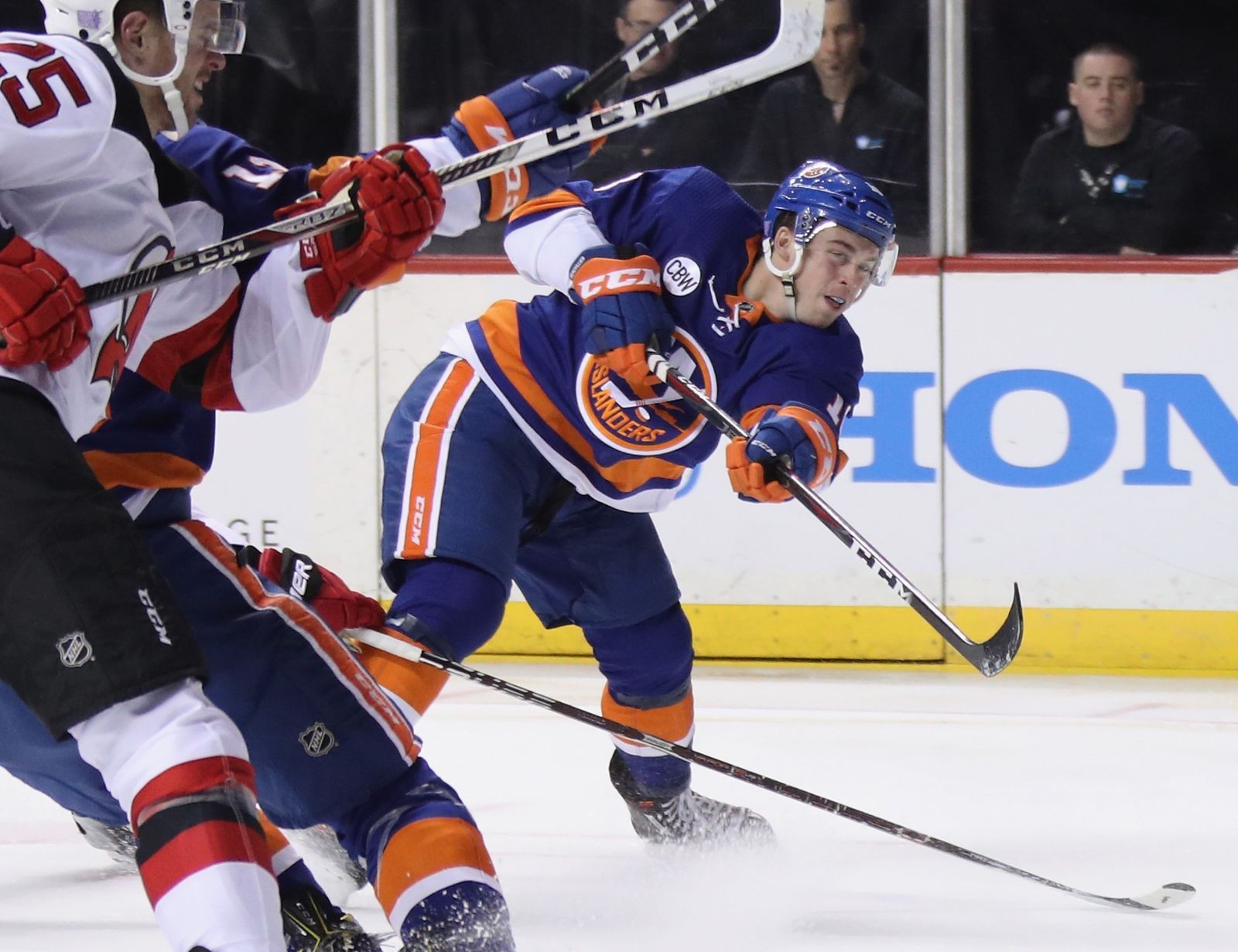 New York Islanders Play Complete Game for 4-1 Win Over New Jersey Devils