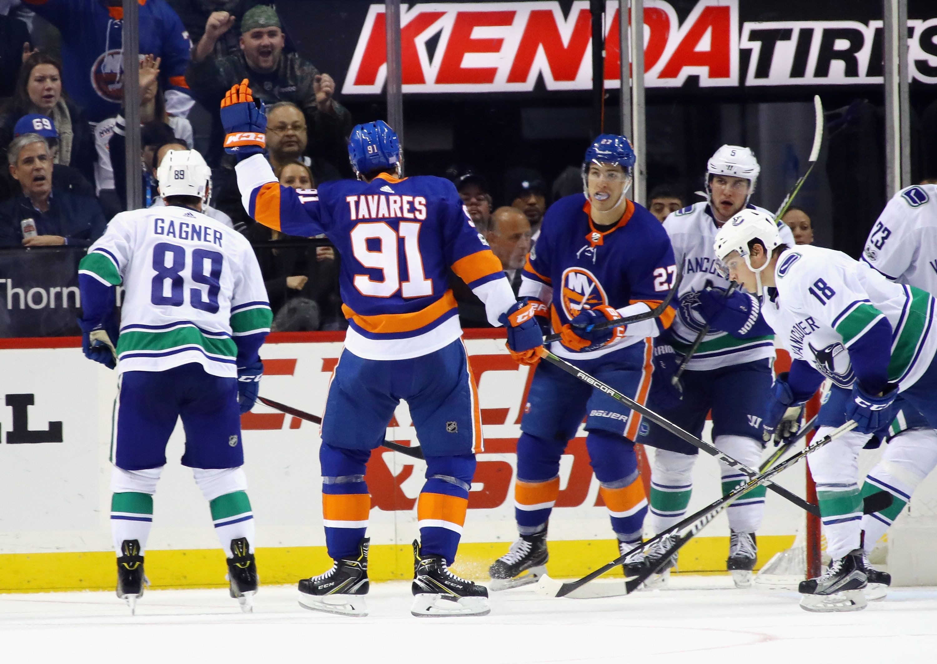Islanders Win Fourth In A Row Over Vancouver (Highlights)