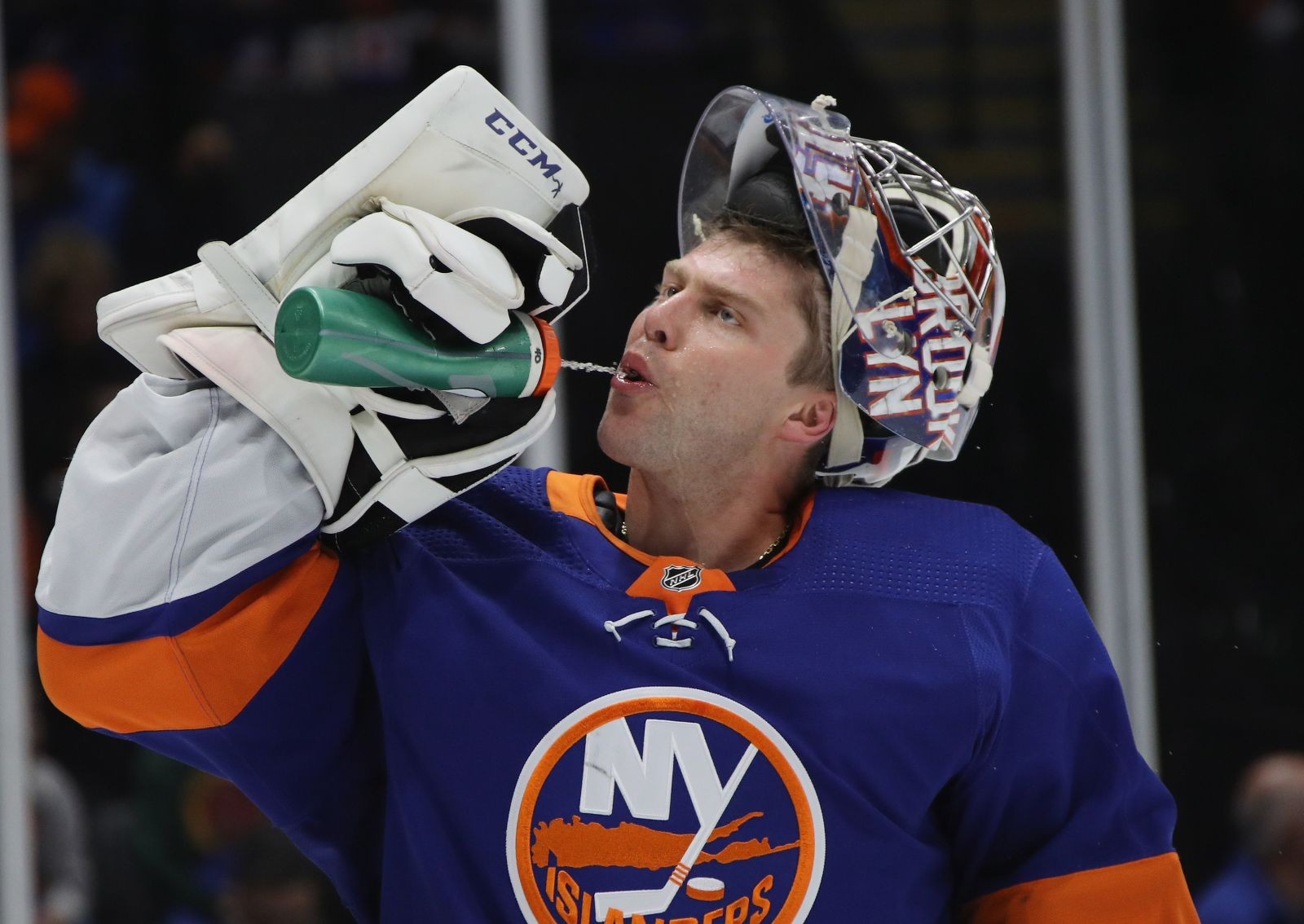 New York Islanders: Give Semyon Varlamov A Chance