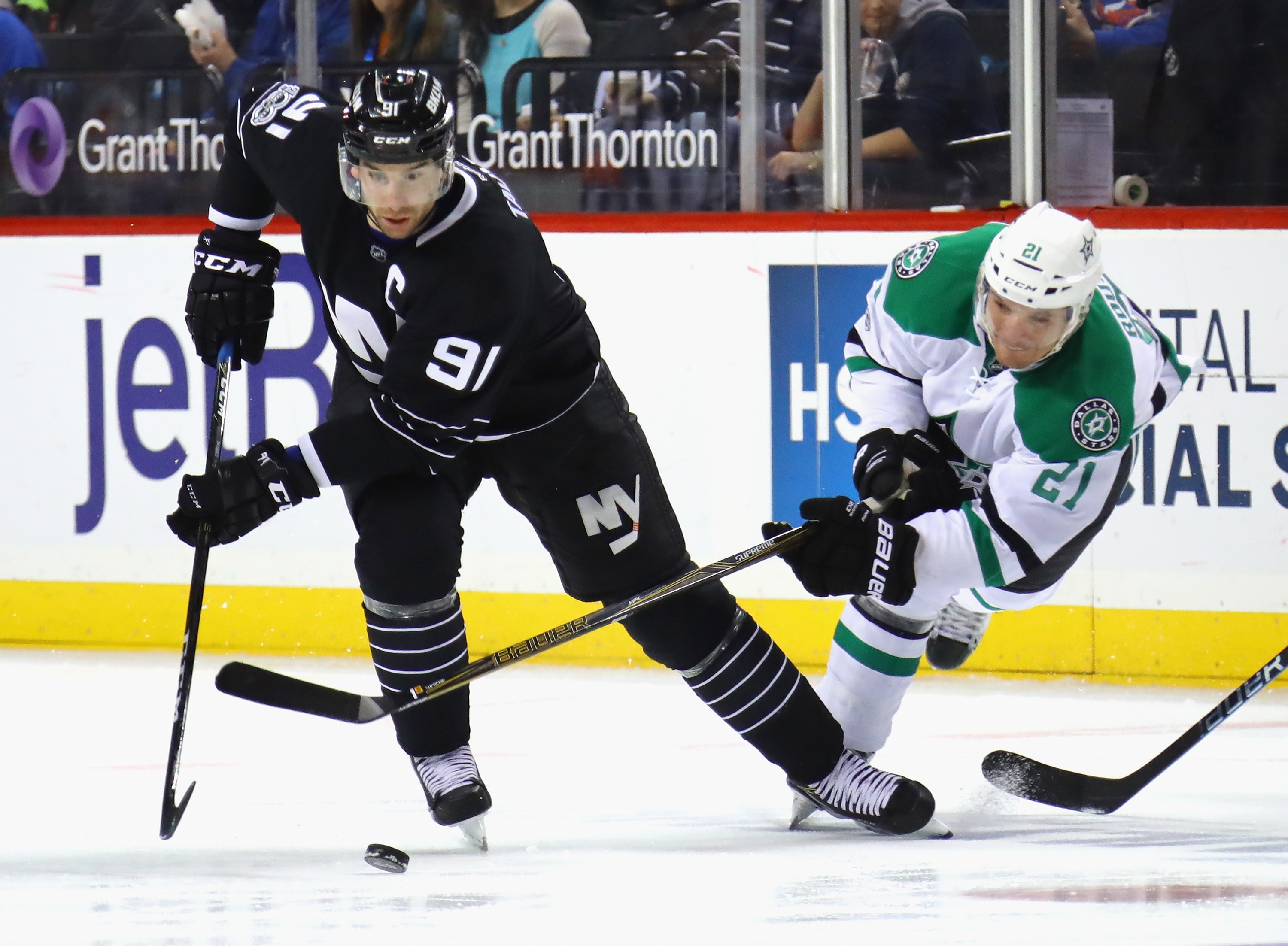 Islanders John Tavares To Tampa Bay Lightning Is A Stretch