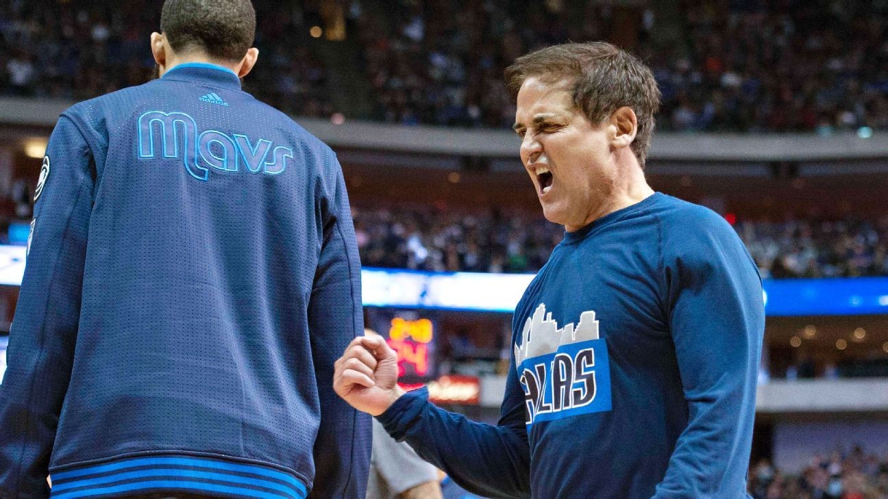 Cuban: Refs have 'chosen not to call' 3-second rule