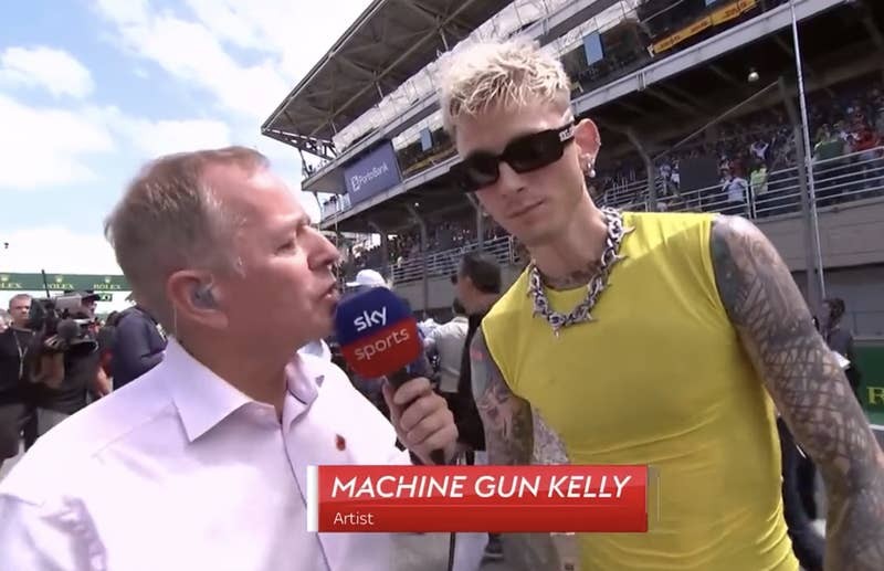 Machine Gun Kelly Responded After A "Cringe" Interview Of Him At The ...