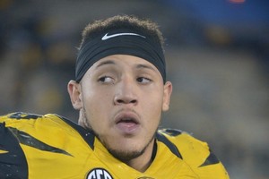 Mother of Denver Broncos Shane Ray calls out sportswriter on Twitter
