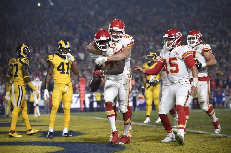 Chiefs vs. Rams Breaks Record for Most Points Scored on Monday Night ...