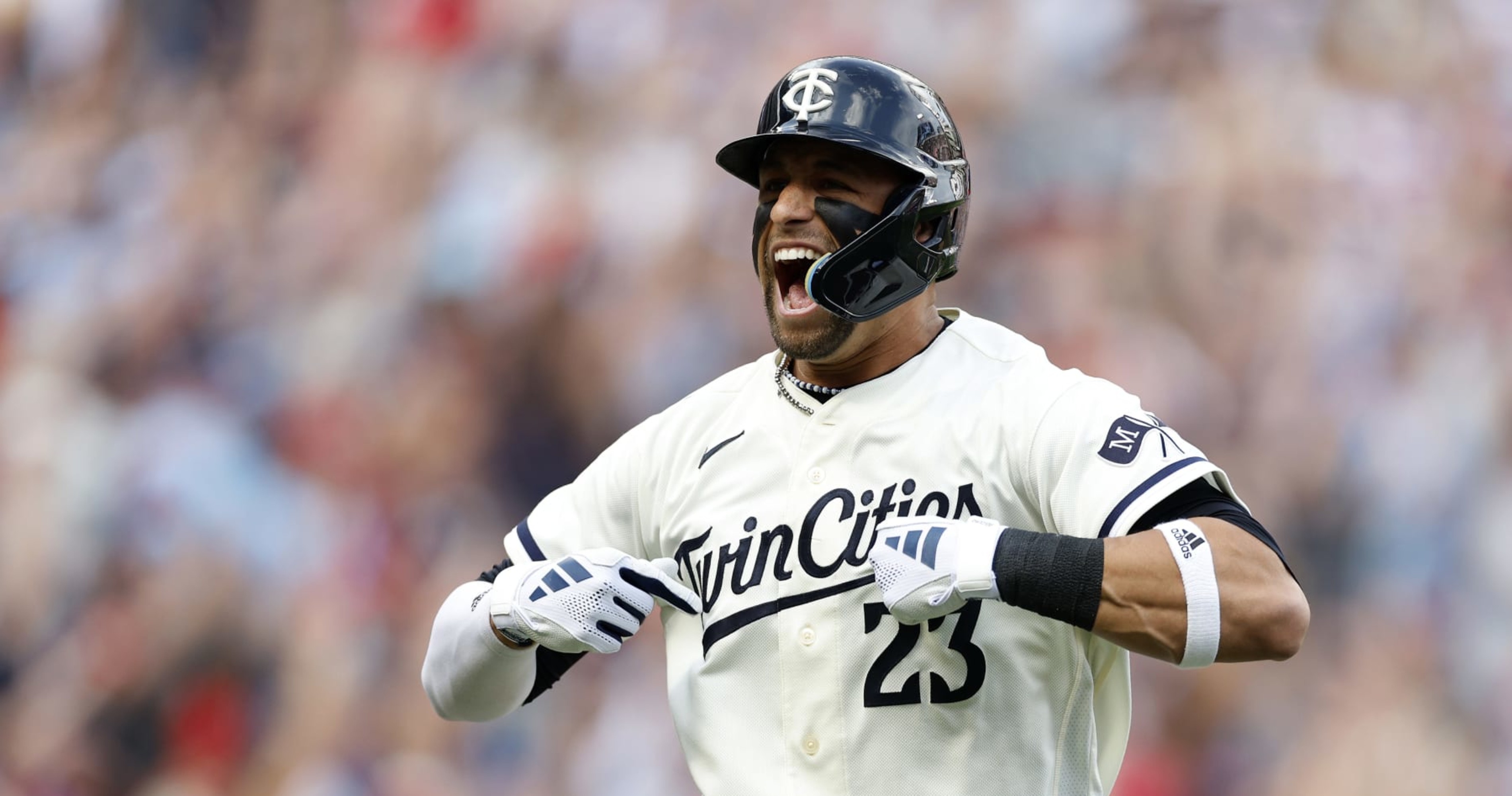 Royce Lewis' 2 HRs Sink Blue Jays as Twins Fans Celebrate 1st Playoff ...