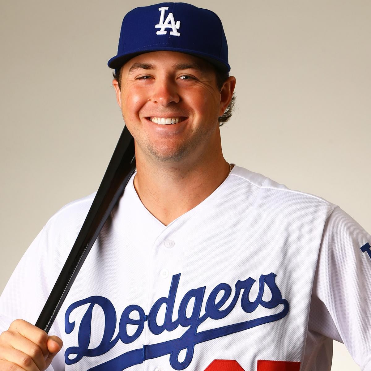 Dodgers' Kyle Farmer Hits Walk-Off Double to Beat Giants in 1st MLB At-Bat