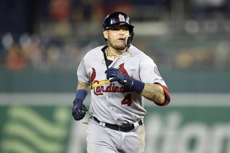 Yadier Molina Wins MLB's 2018 Roberto Clemente Award