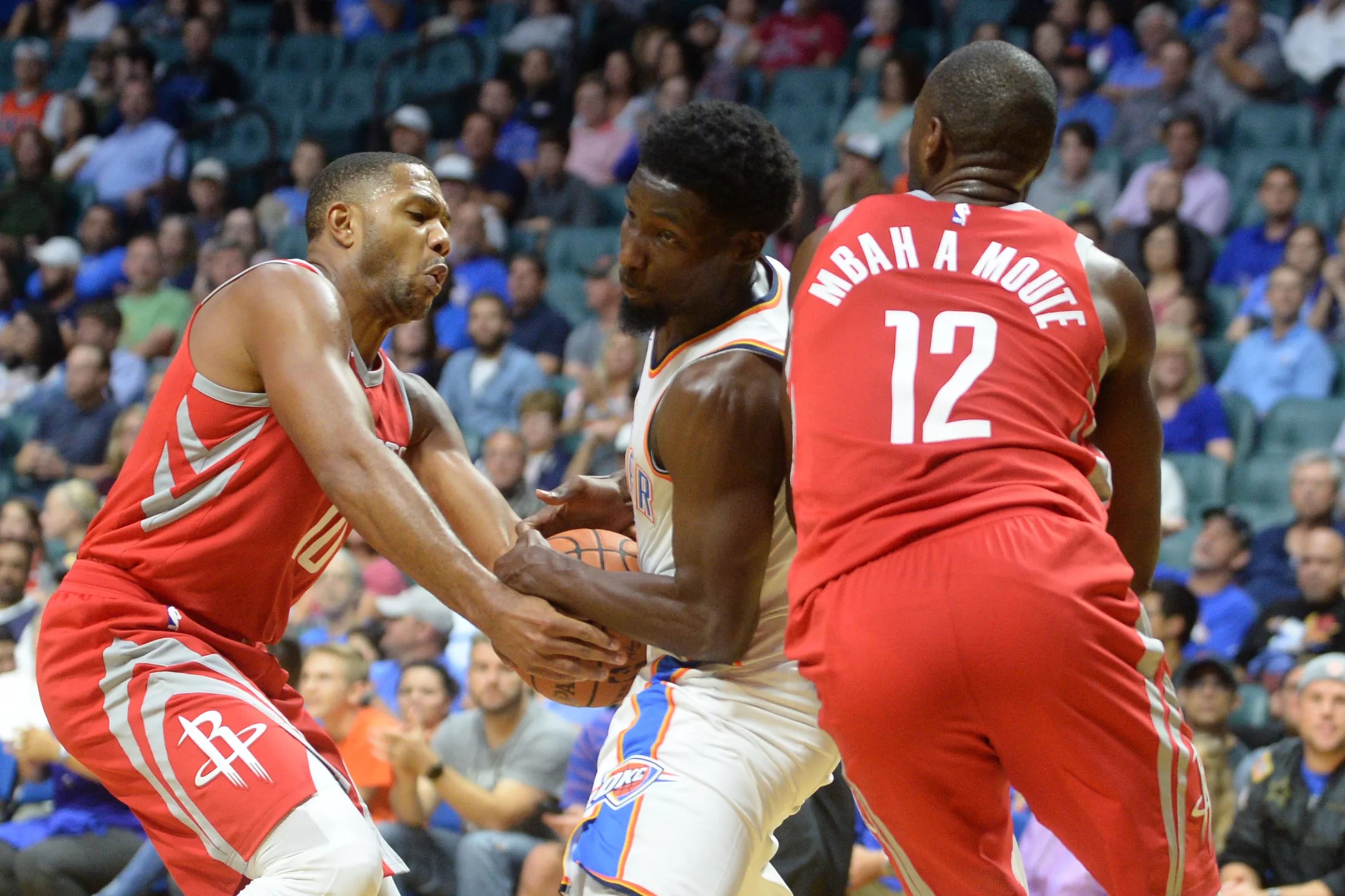 James Harden, Chris Paul, defense send Rockets over Thunder