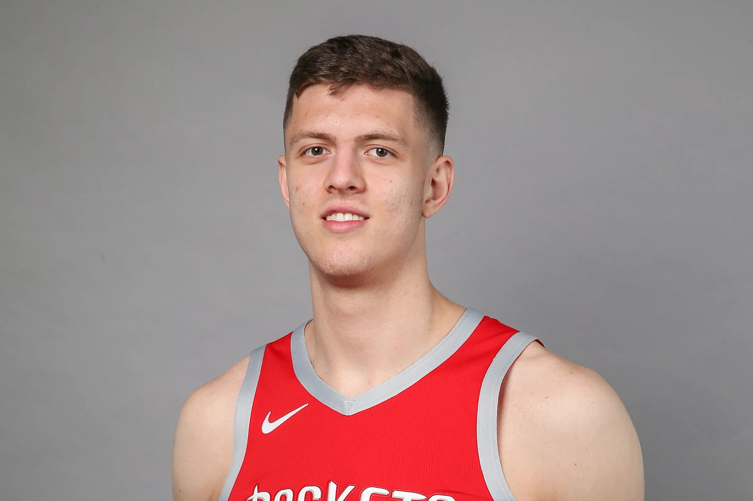Isaiah Hartenstein should challenge for minutes at center