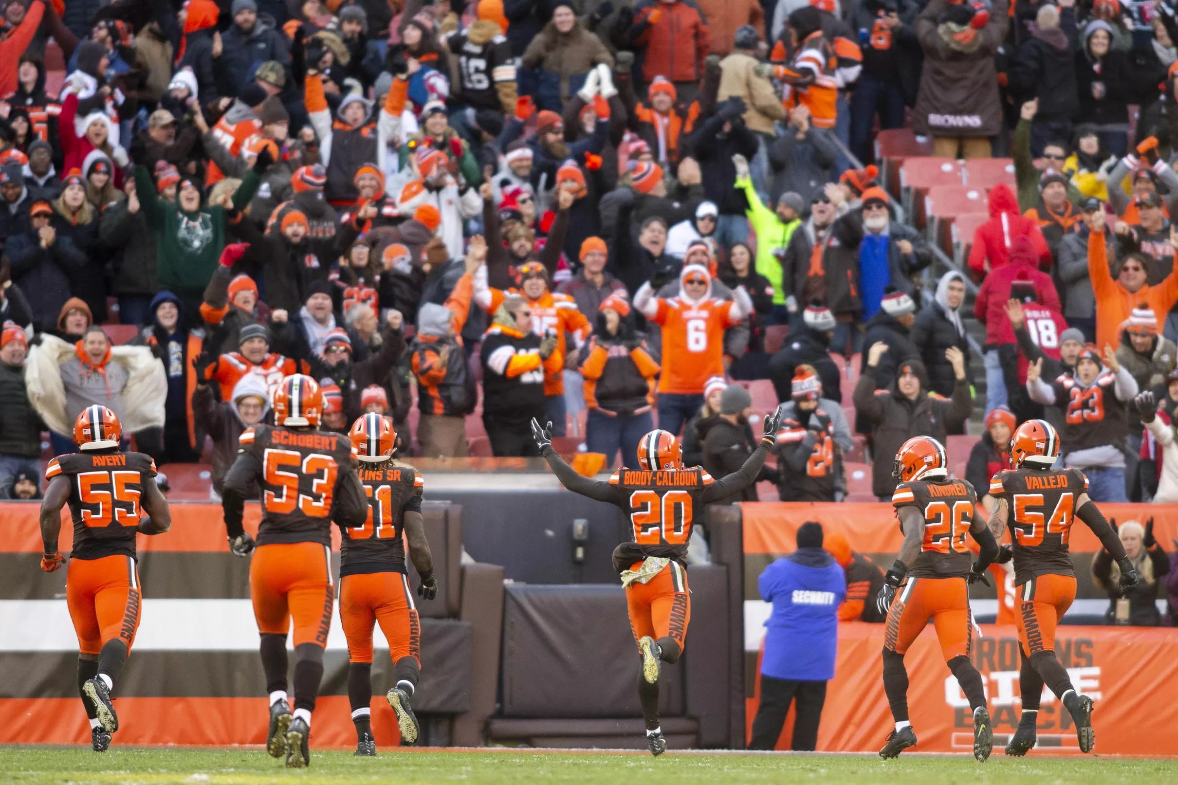 Browns looking to break a few more streaks on Sunday