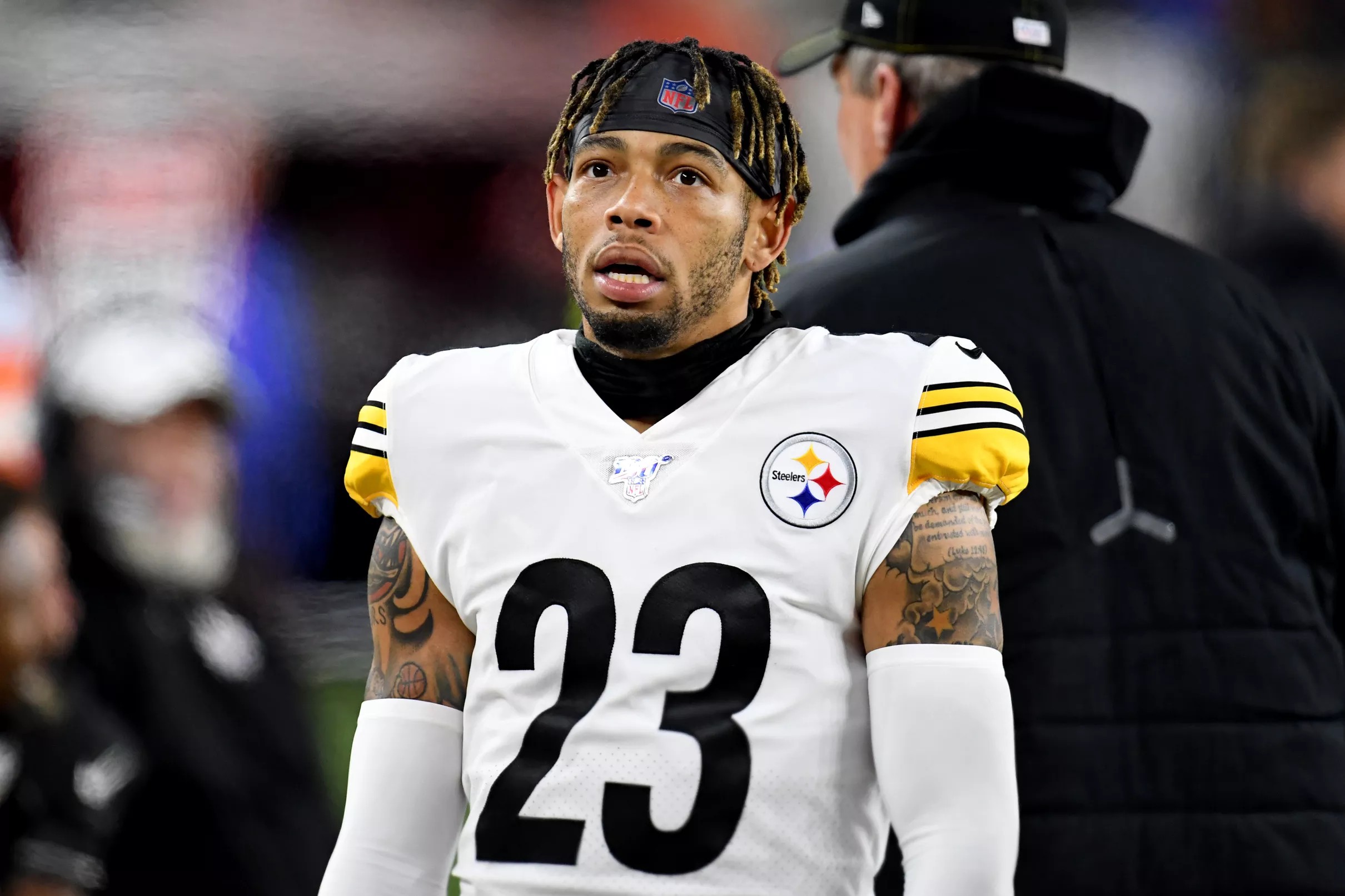 Browns release Brian Hartline as veteran purge continues