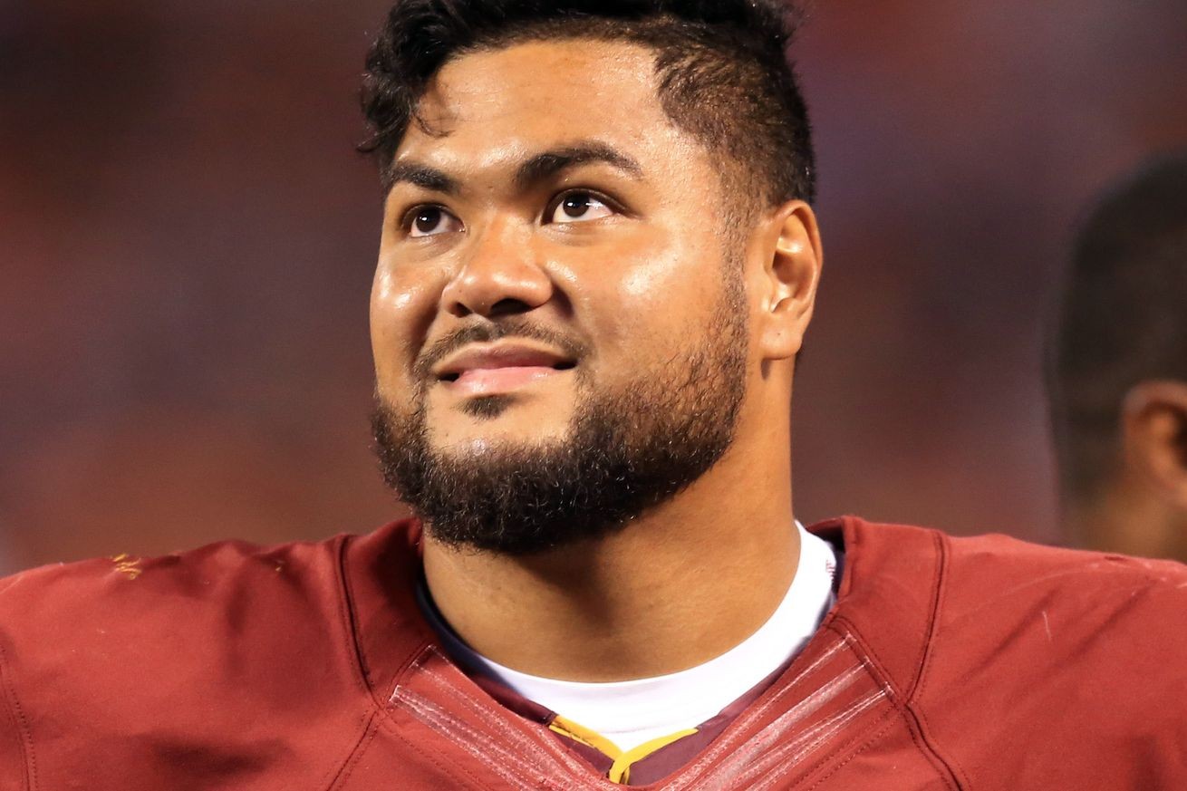 Browns sign DL Stephen Paea before final cuts