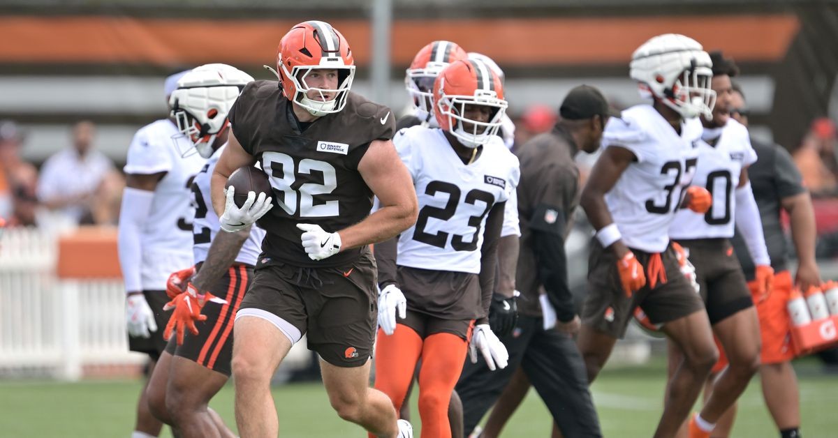 Cleveland Browns Training Camp Recap: Day 3 - Fans return to camp